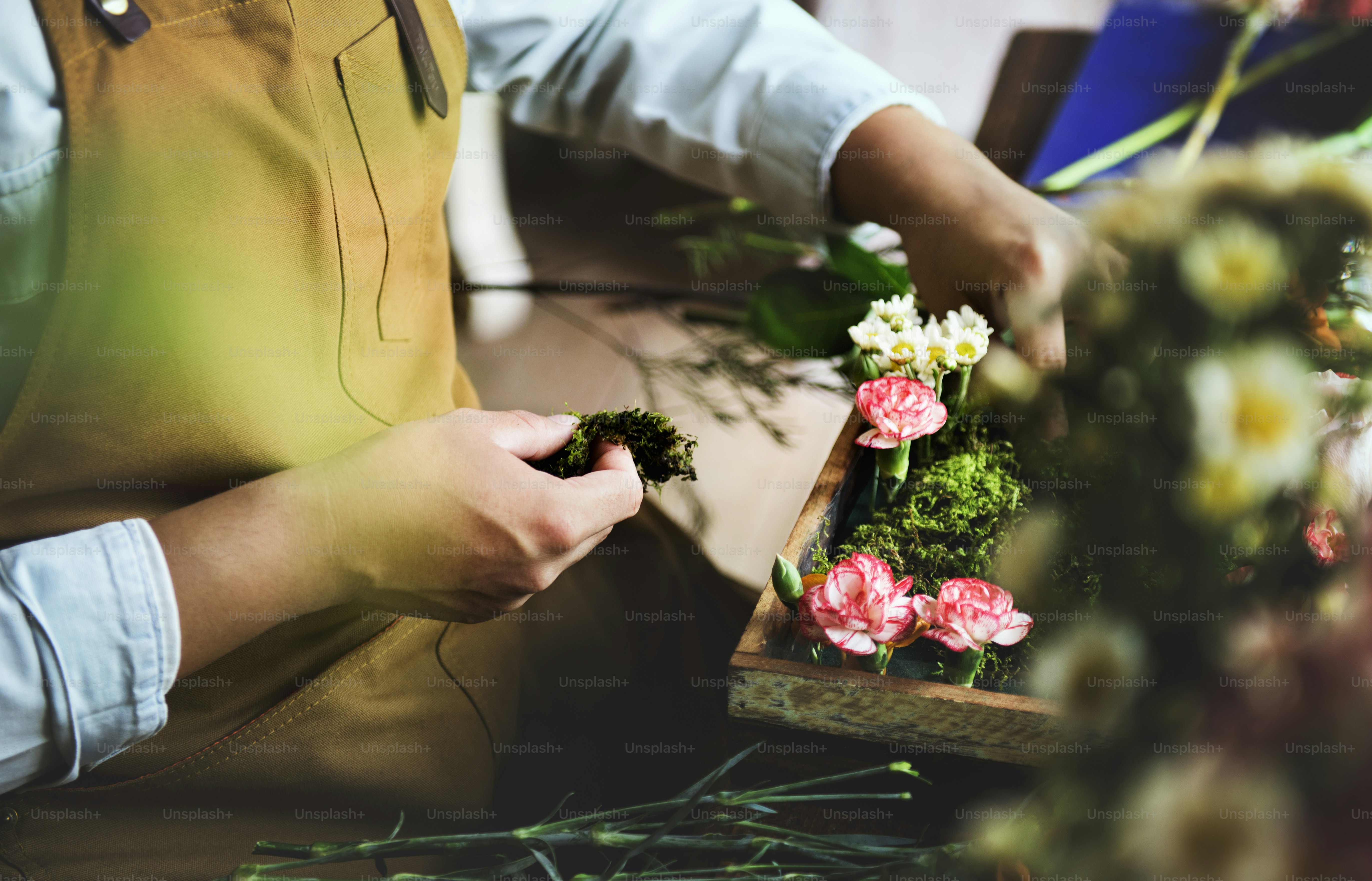 Florist arrangment a flower in a shop photo – Flower arrangement Image ...