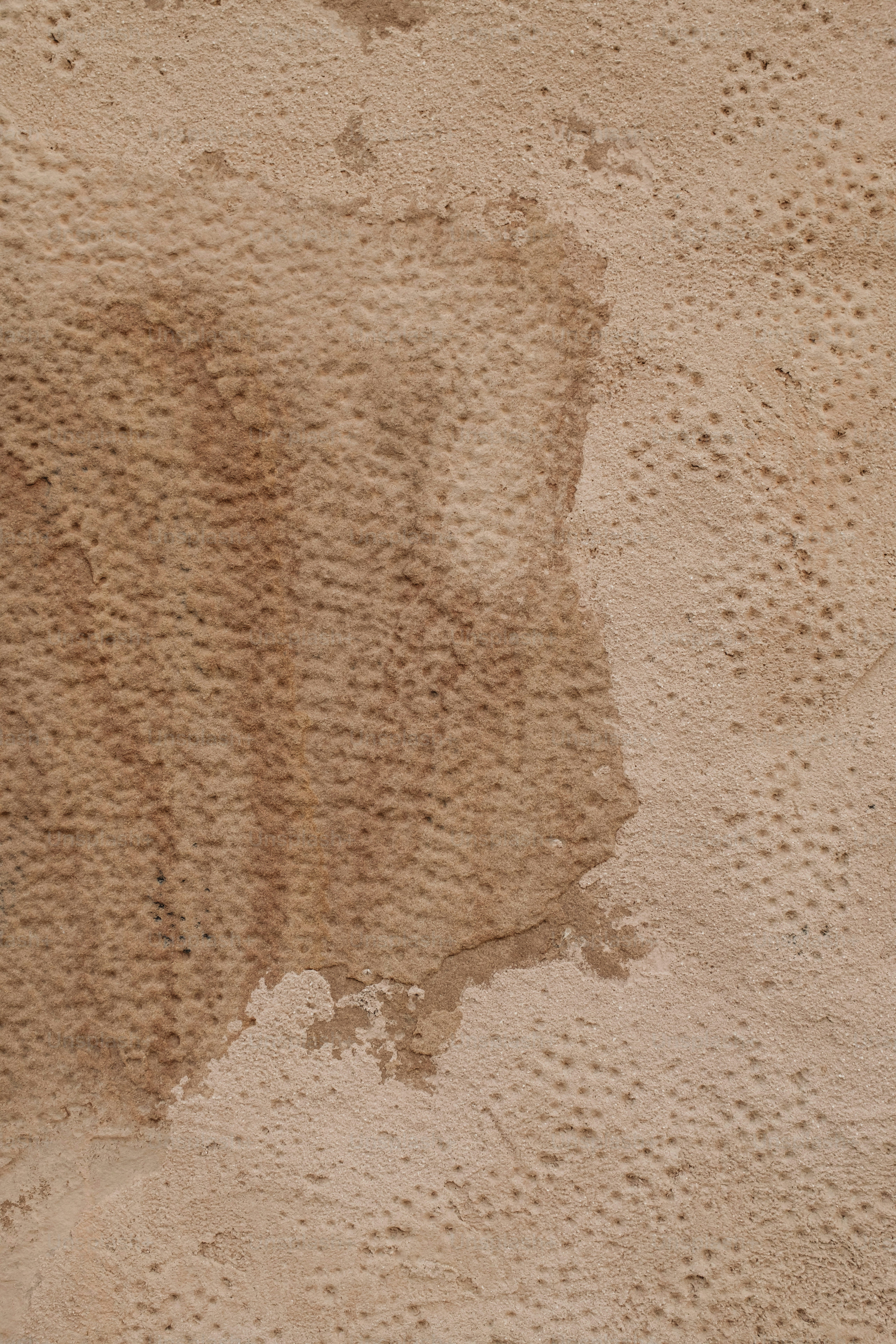 A wall that has some dirt on it photo – Neutral aesthetic Image on Unsplash