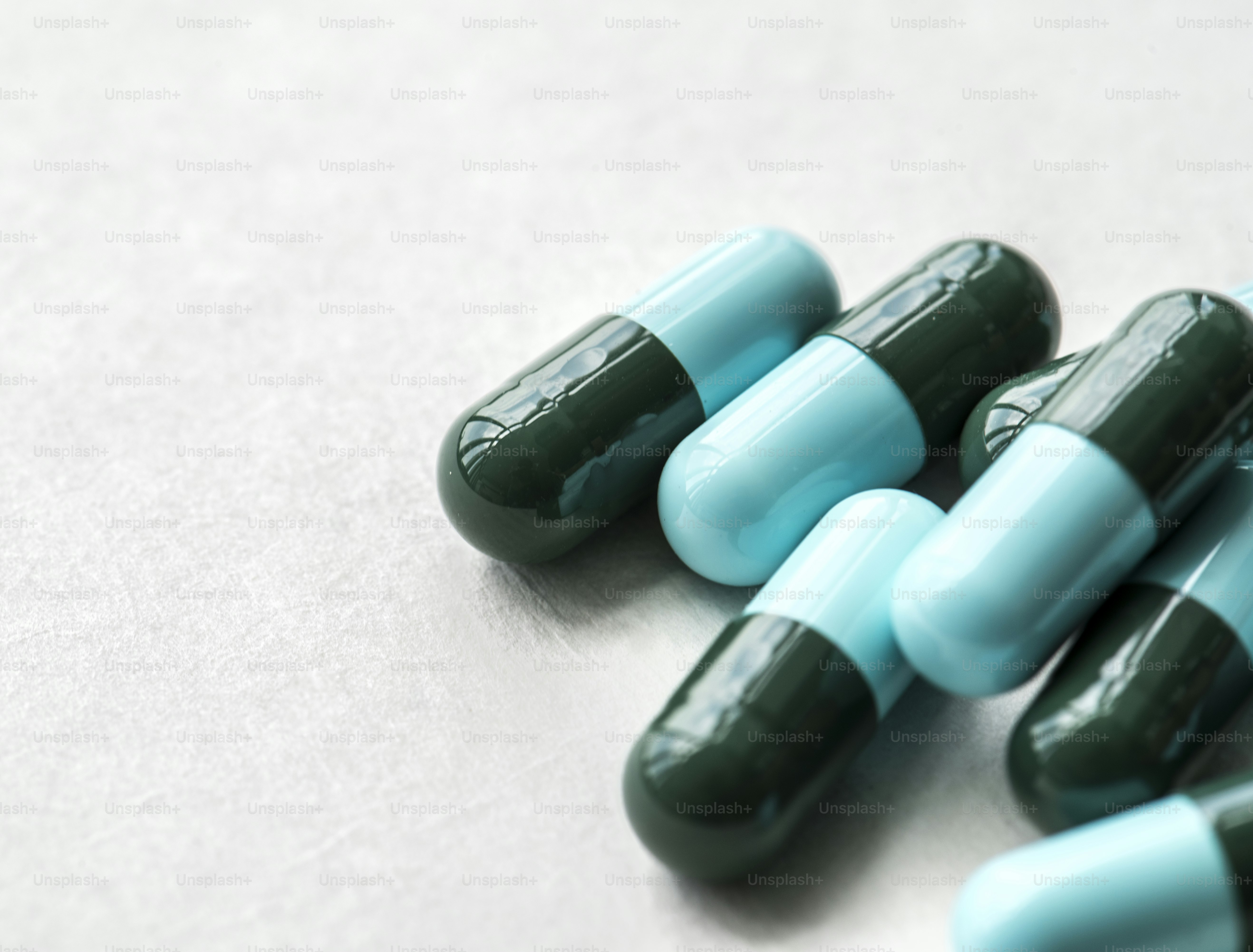 Closeup of medicine capsule pharmaceutical photo – Pill Image on Unsplash