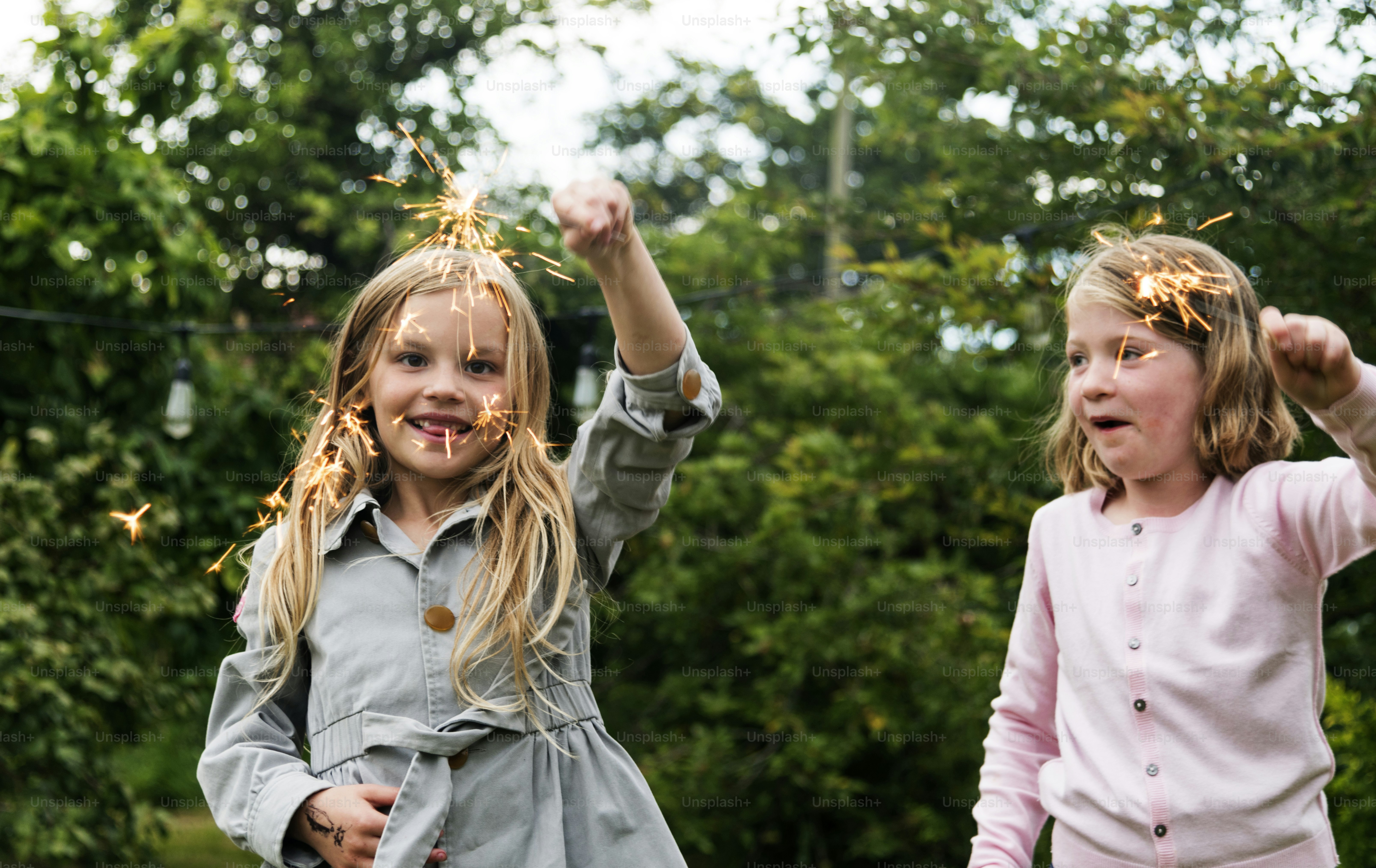 Playful little girls photo – Italian ethnicity Image on Unsplash