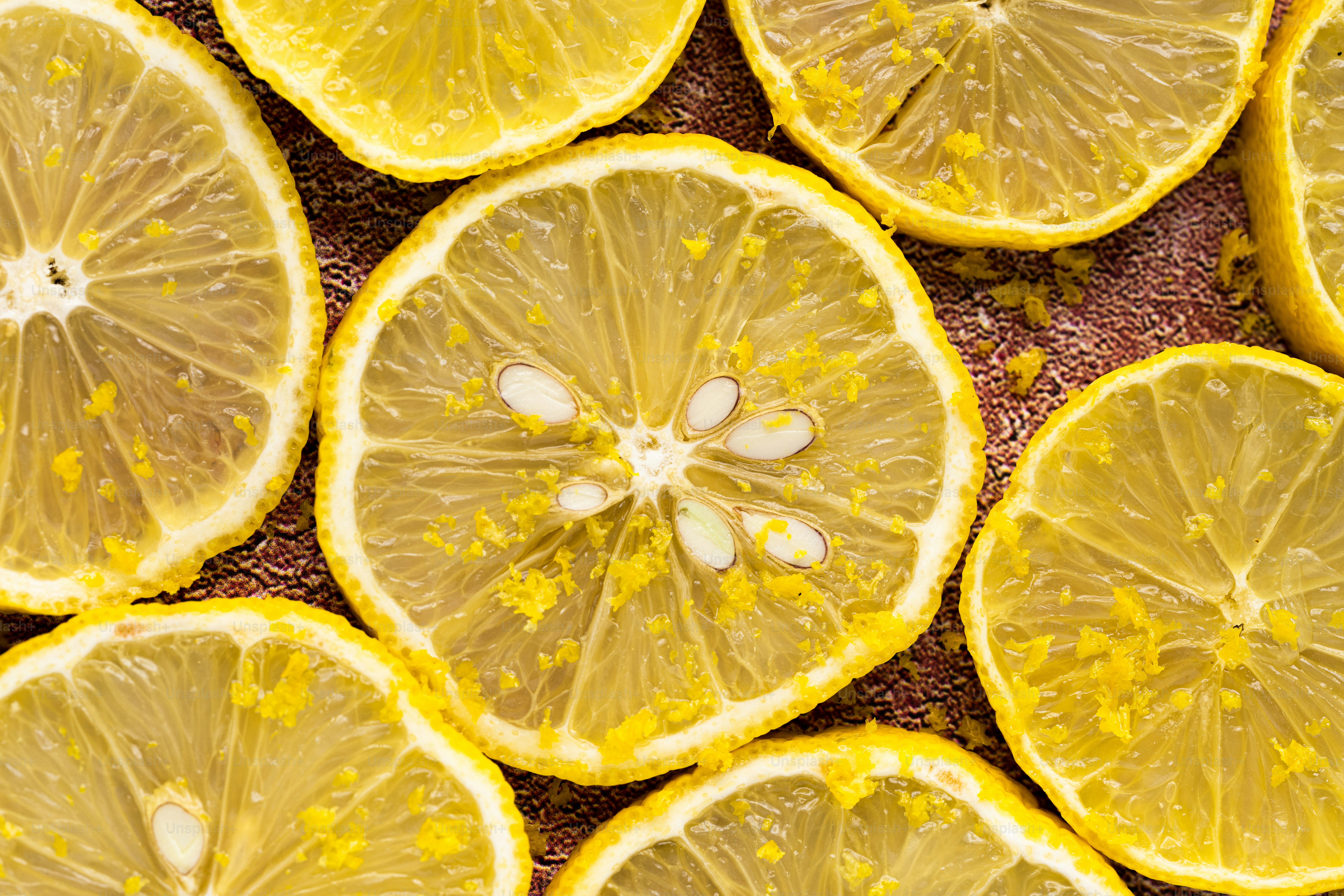 A bunch of lemons that are cut in half photo – Food Image on Unsplash