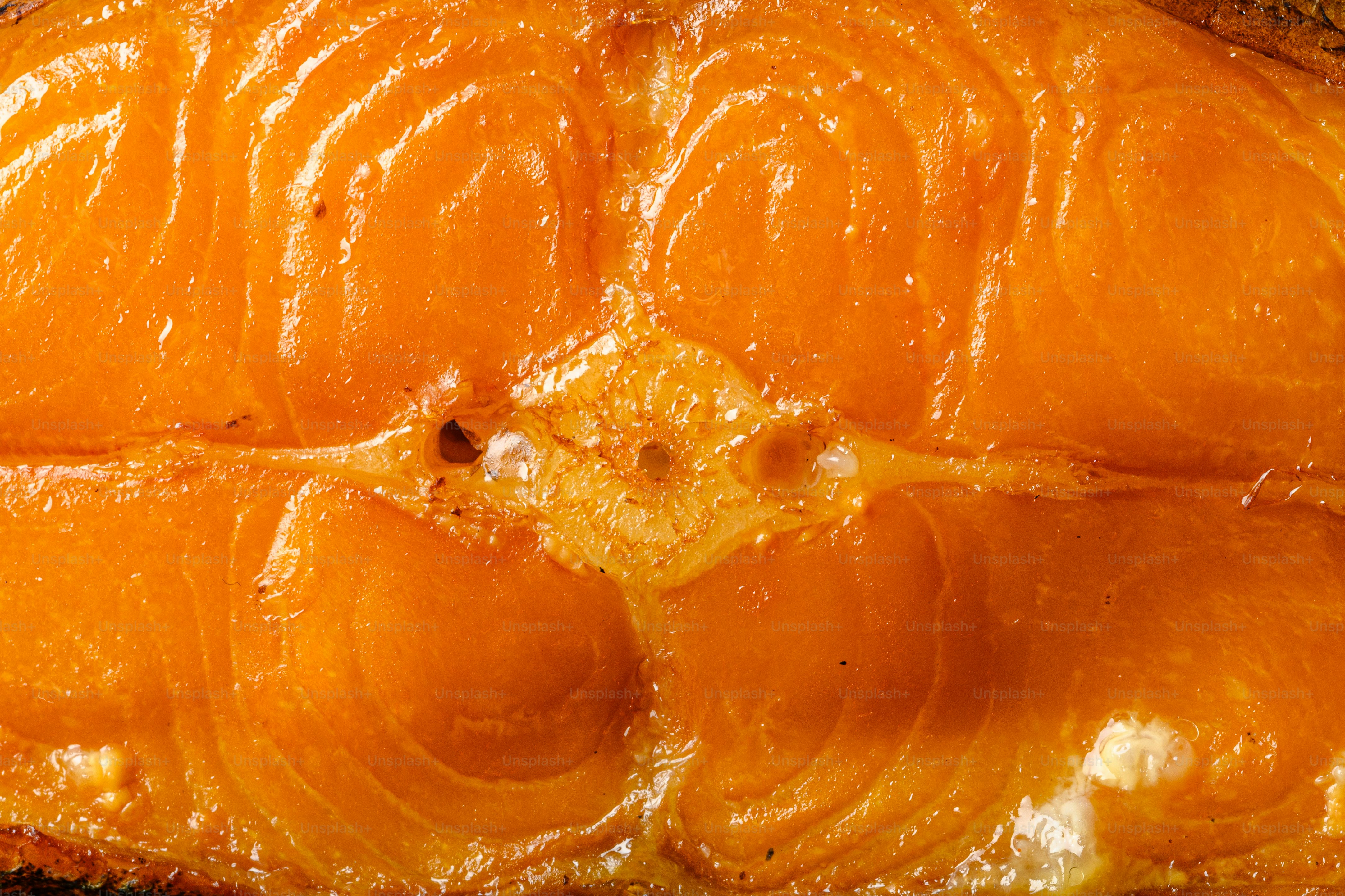 Un primer plano de un trozo de comida en un plato foto – Imagen de ...