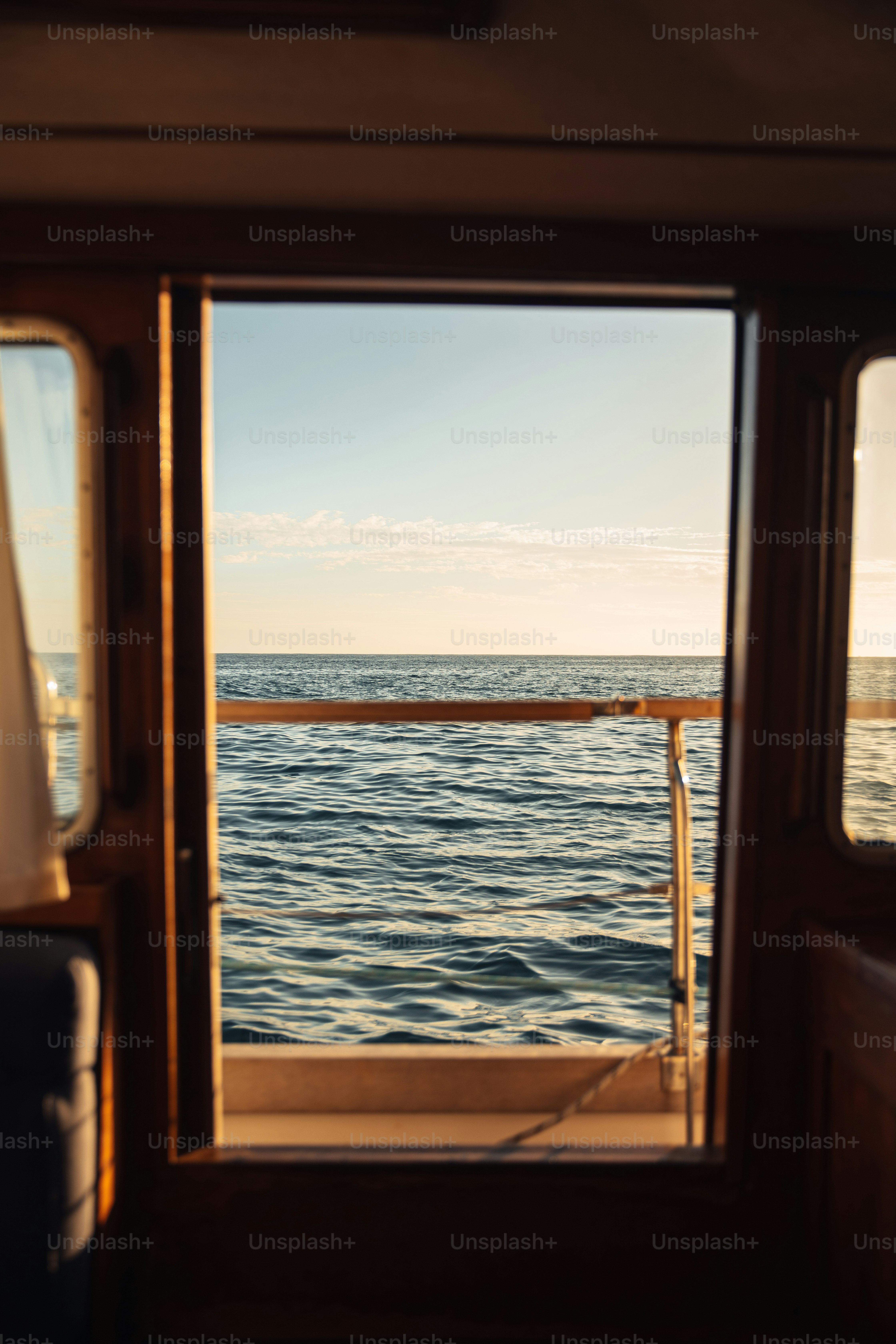 A view of the ocean from inside a boat photo – Sea Image on Unsplash