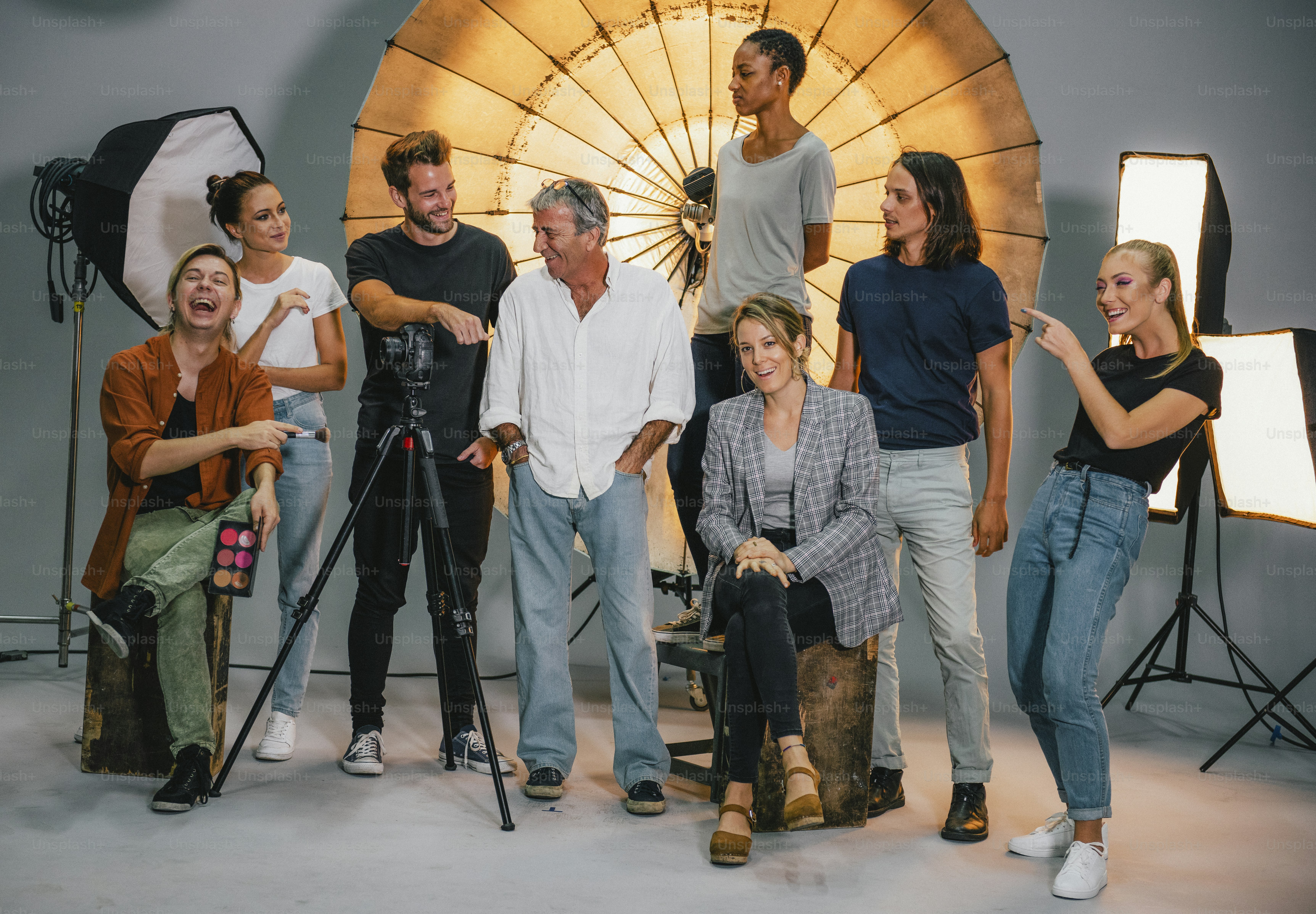 Crew Pictures | Download Free Images on Unsplash