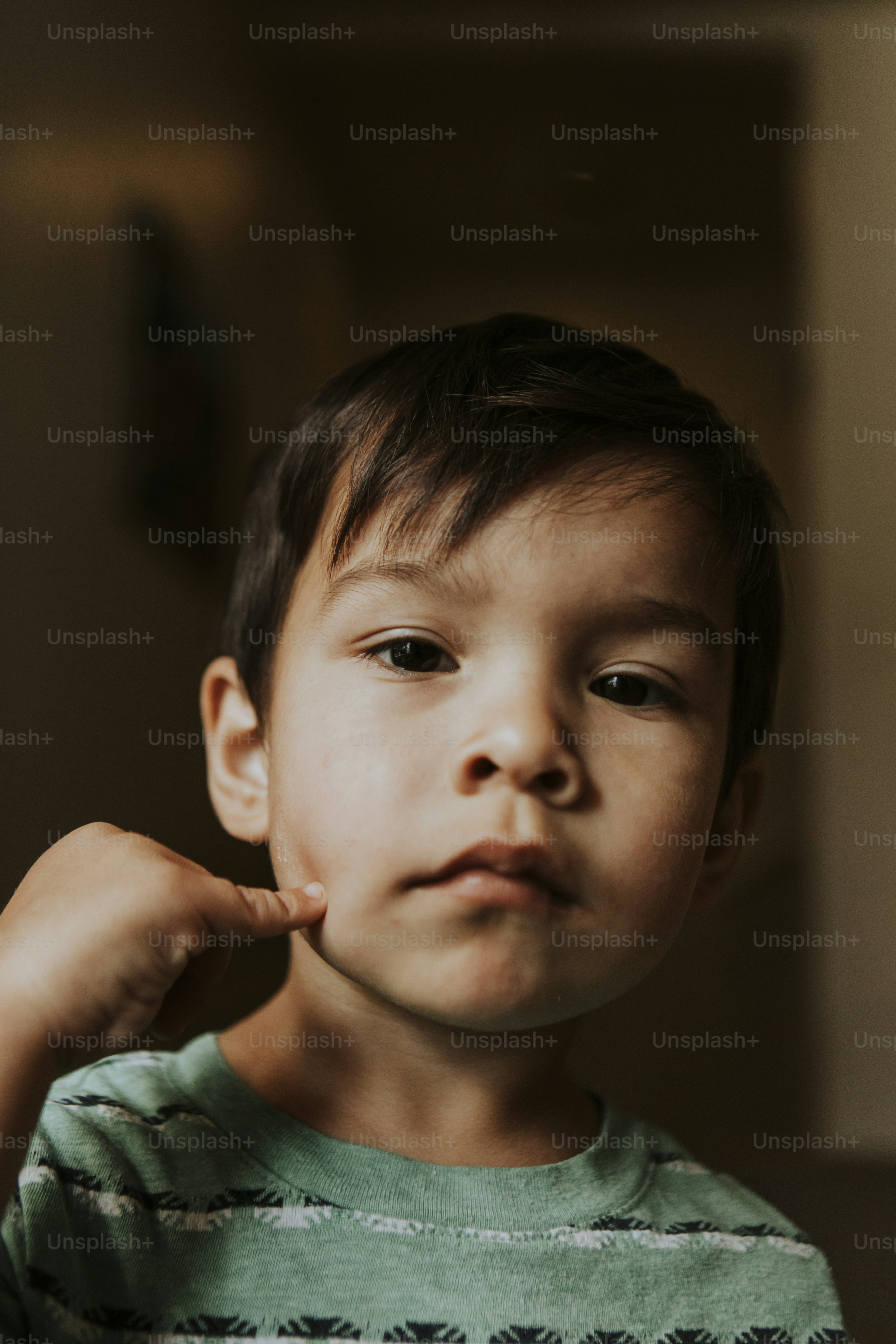 Skeptical face portrait of a kid photo – Portrait Image on Unsplash
