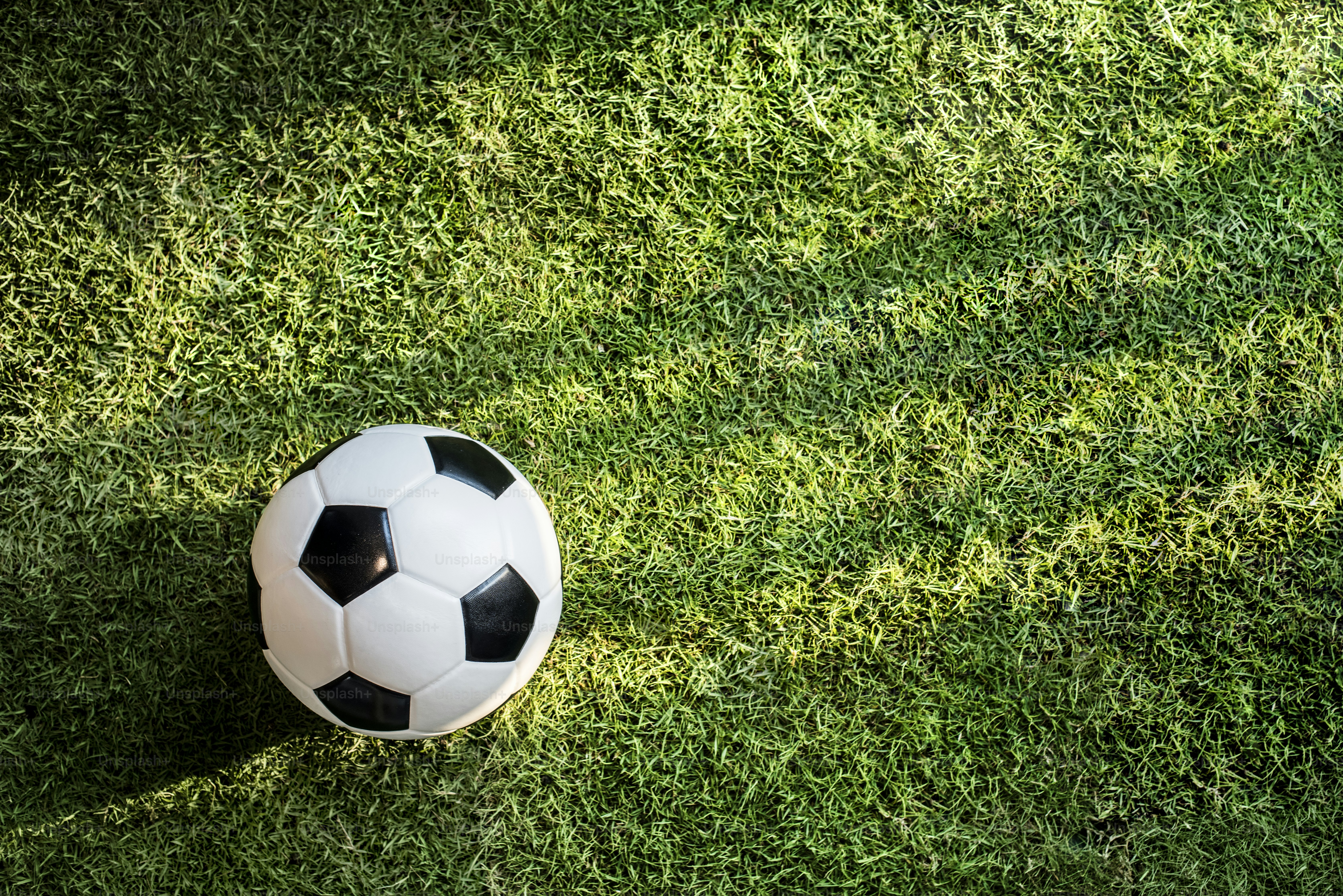 Football photo – Foot Image on Unsplash