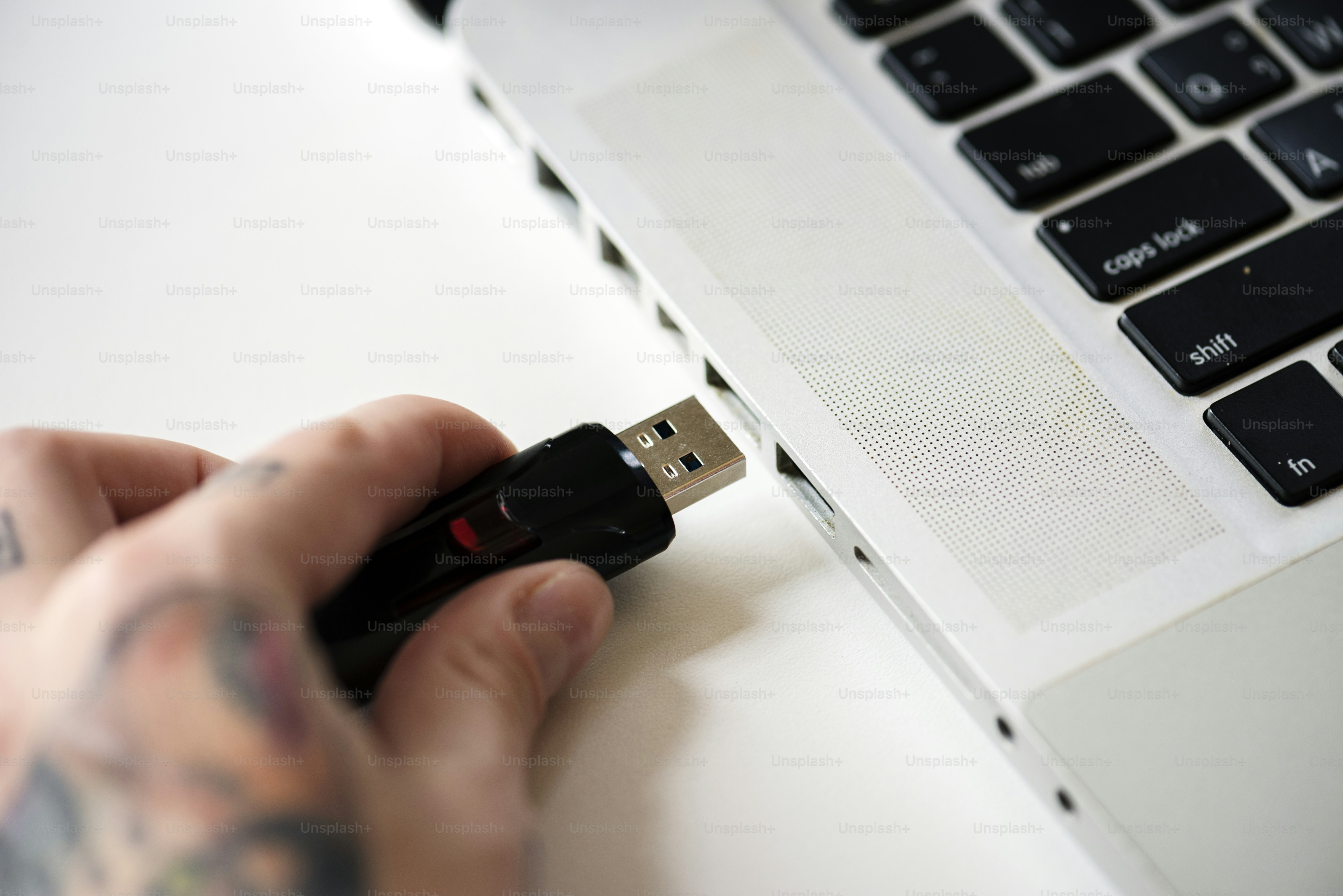 Gambar Usb Flash Drive | Unduh Gambar Gratis di Unsplash
