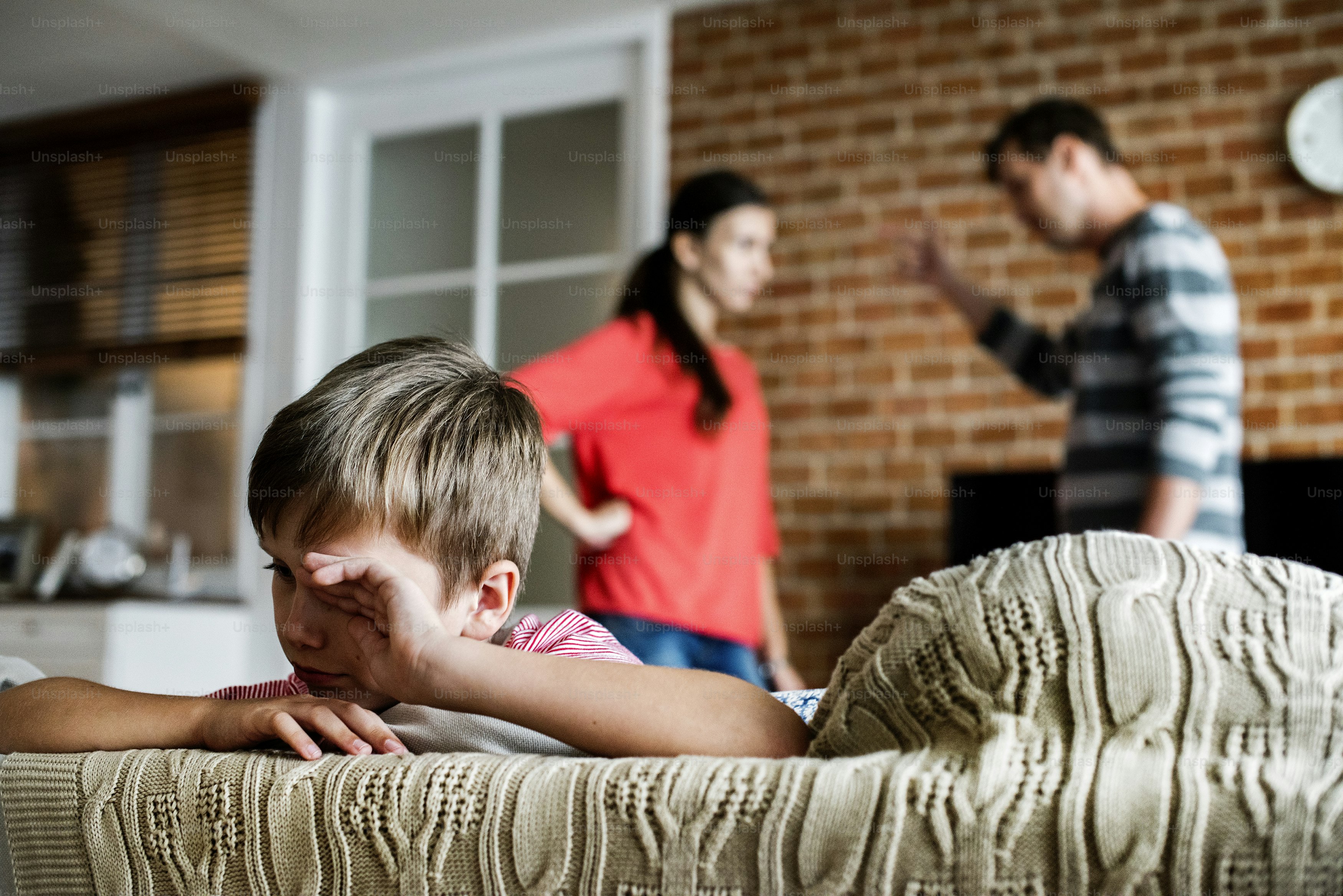 Parents fighting photo – Family Image on Unsplash