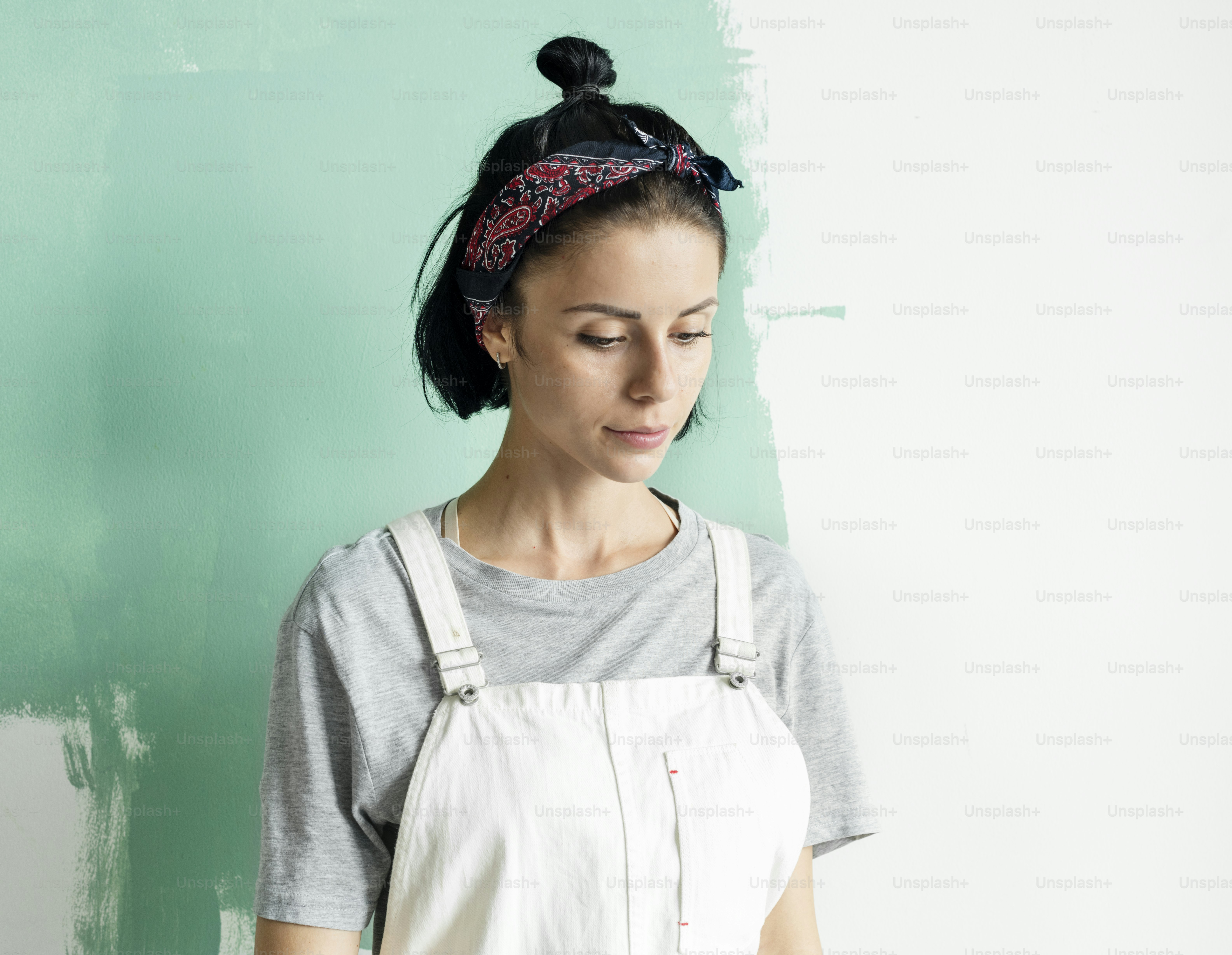 Young woman renovating the house photo – Portrait Image on Unsplash