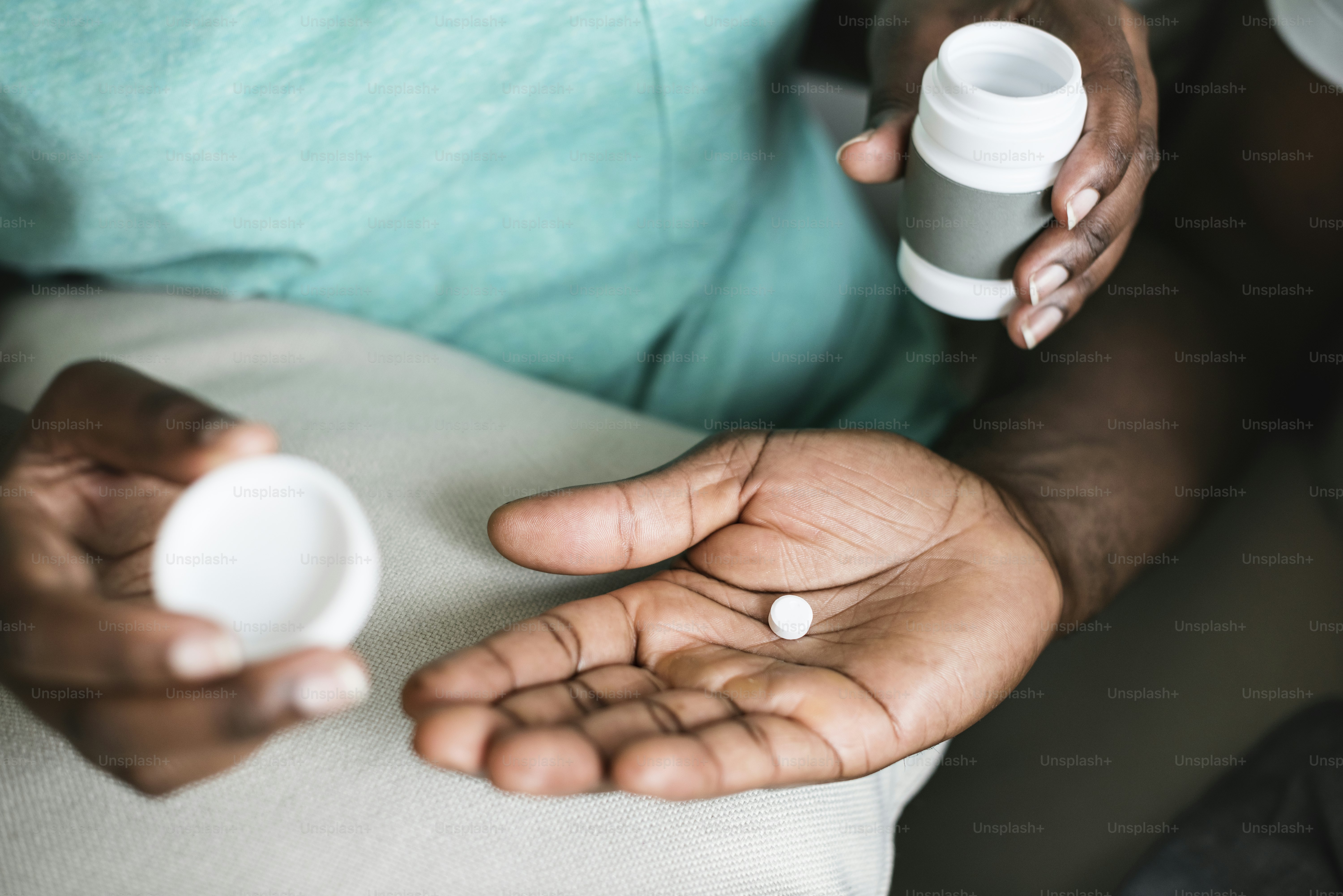 Take a pill to treat an ill photo – Health Image on Unsplash