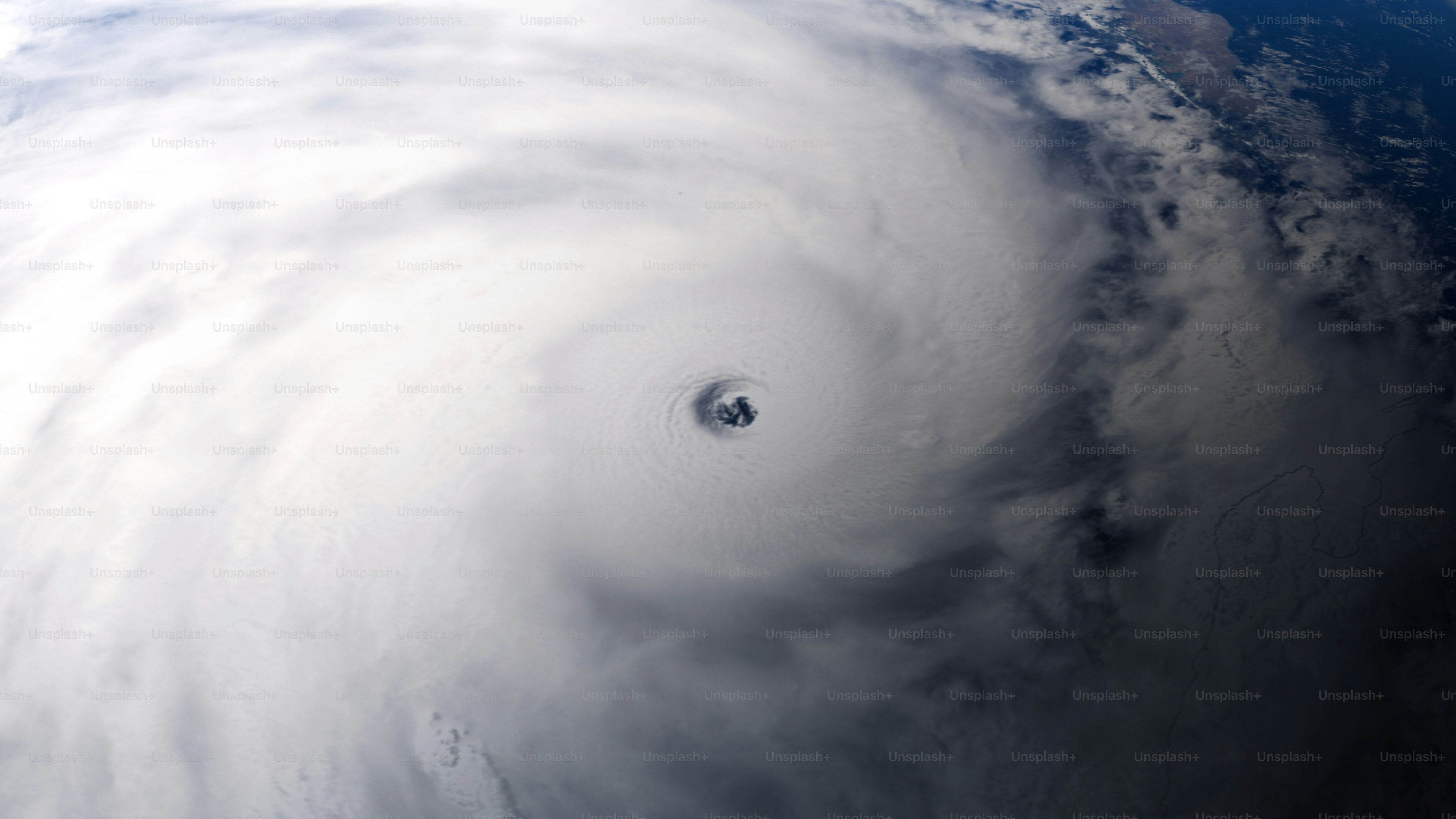 Typhoon Pictures | Download Free Images on Unsplash