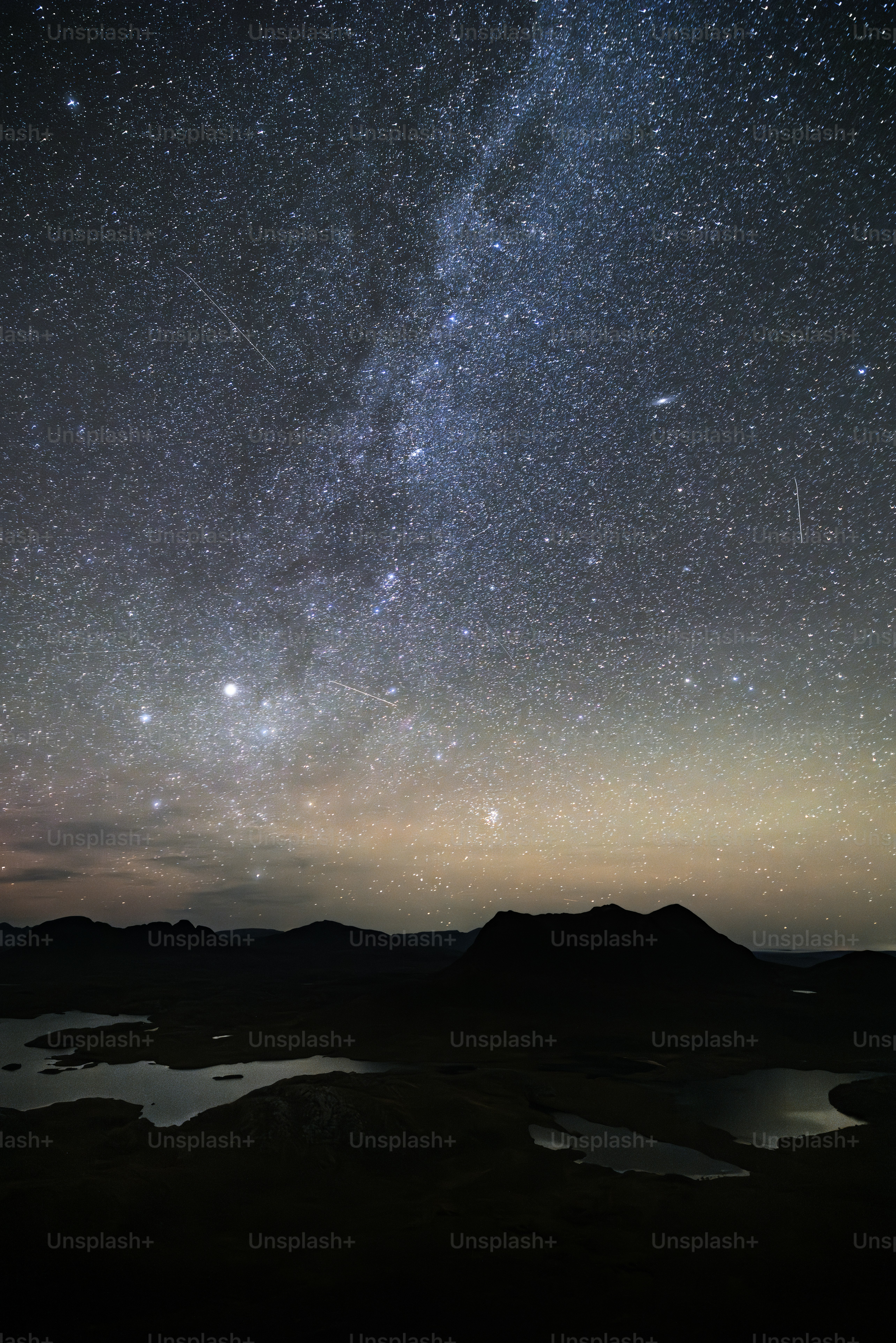 A night sky filled with lots of stars photo – Starry sky Image on Unsplash