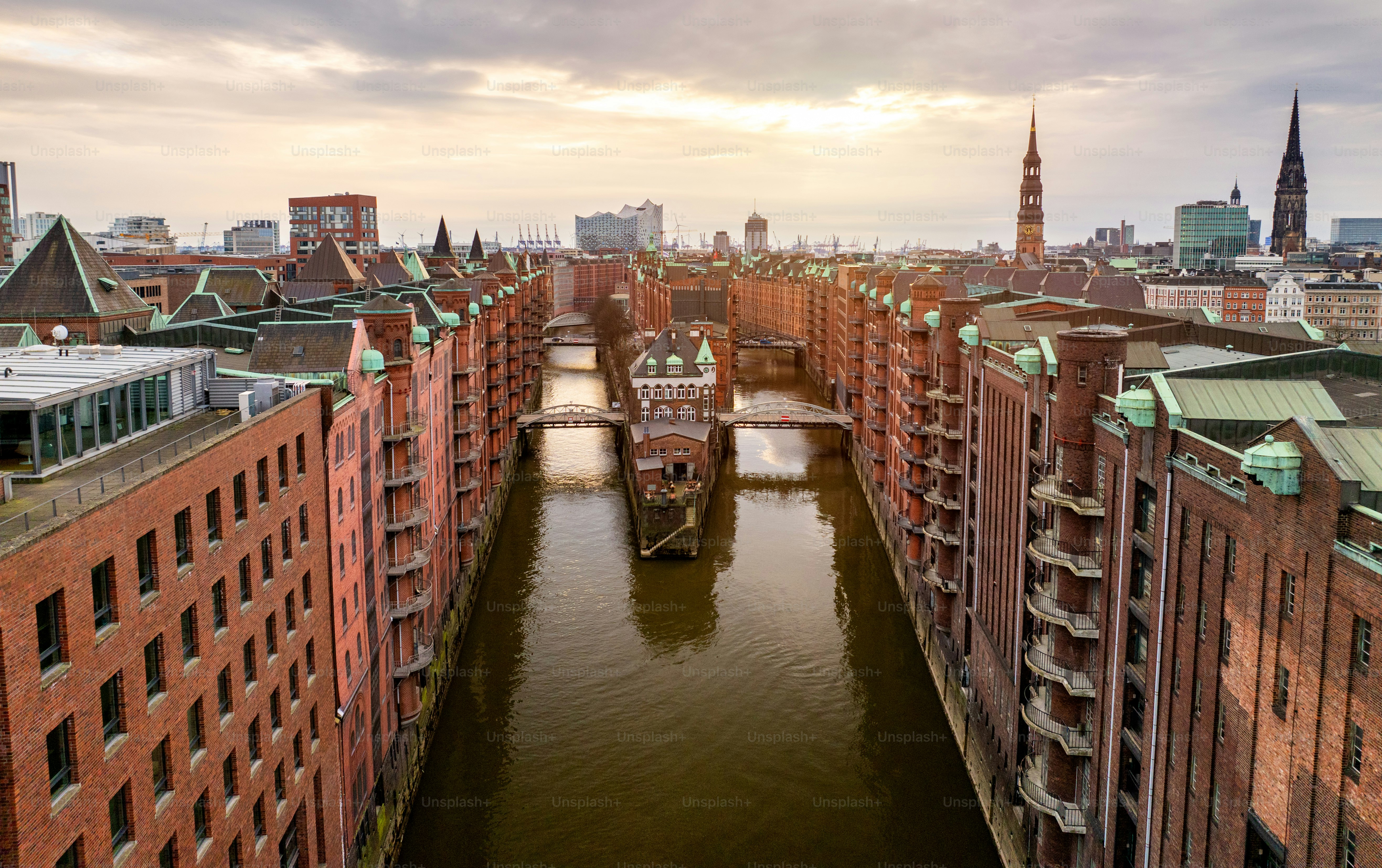 Hamburg Cityscape during spring photo – Urban skyline Image on Unsplash