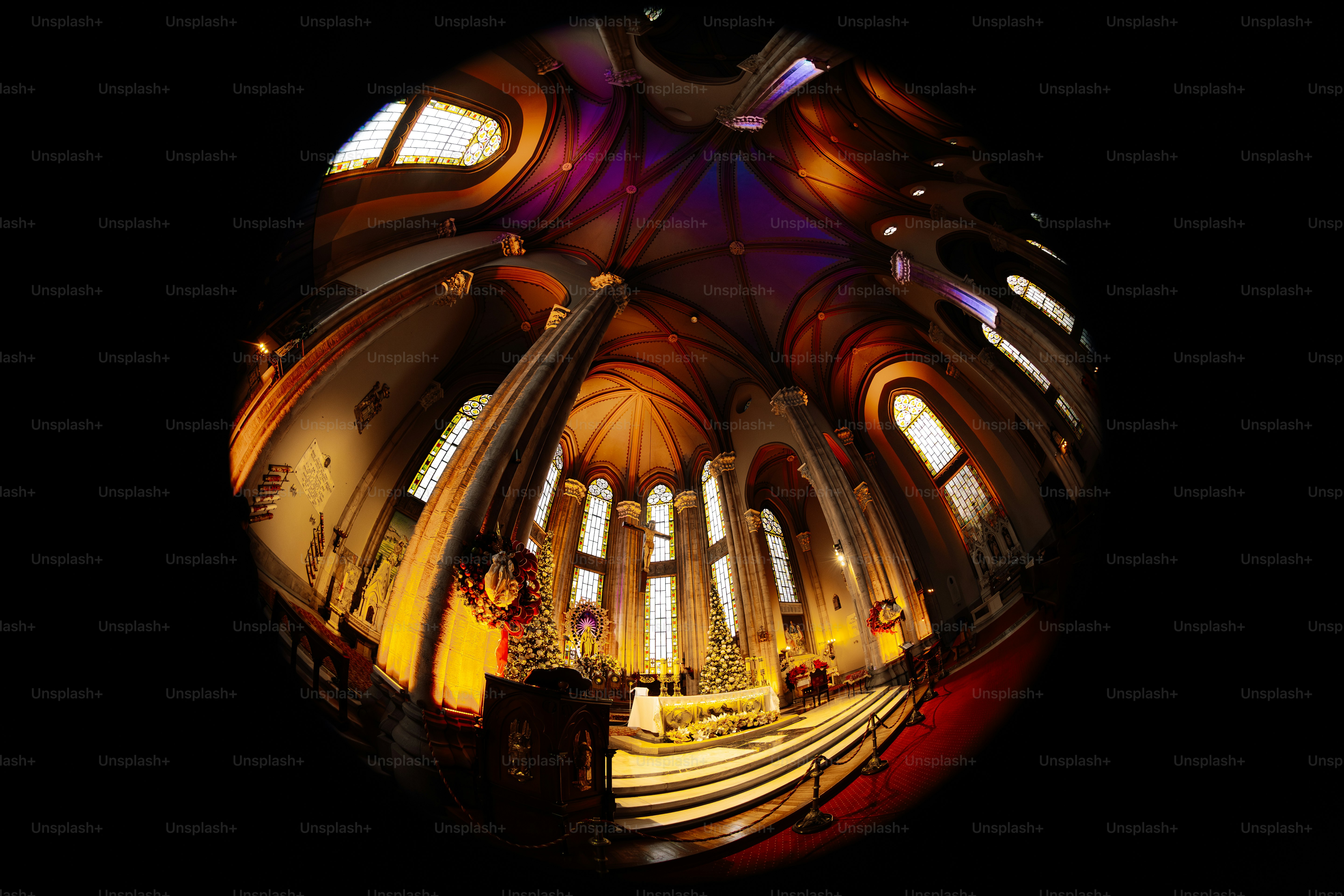 A fish eye lens view of a church photo – Distorted lens Image on Unsplash