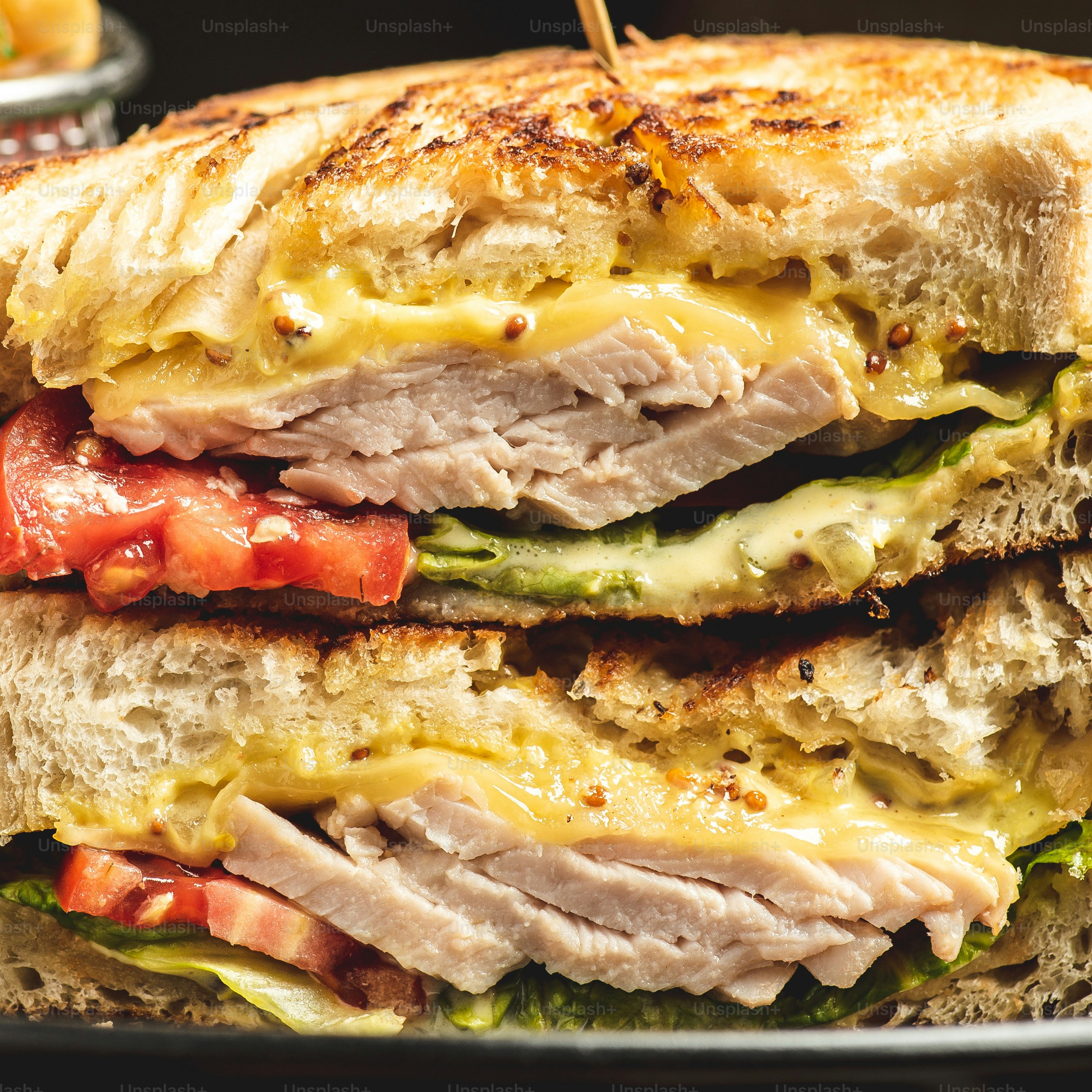 A close up of a sandwich on a plate photo – Sandwiches Image on Unsplash
