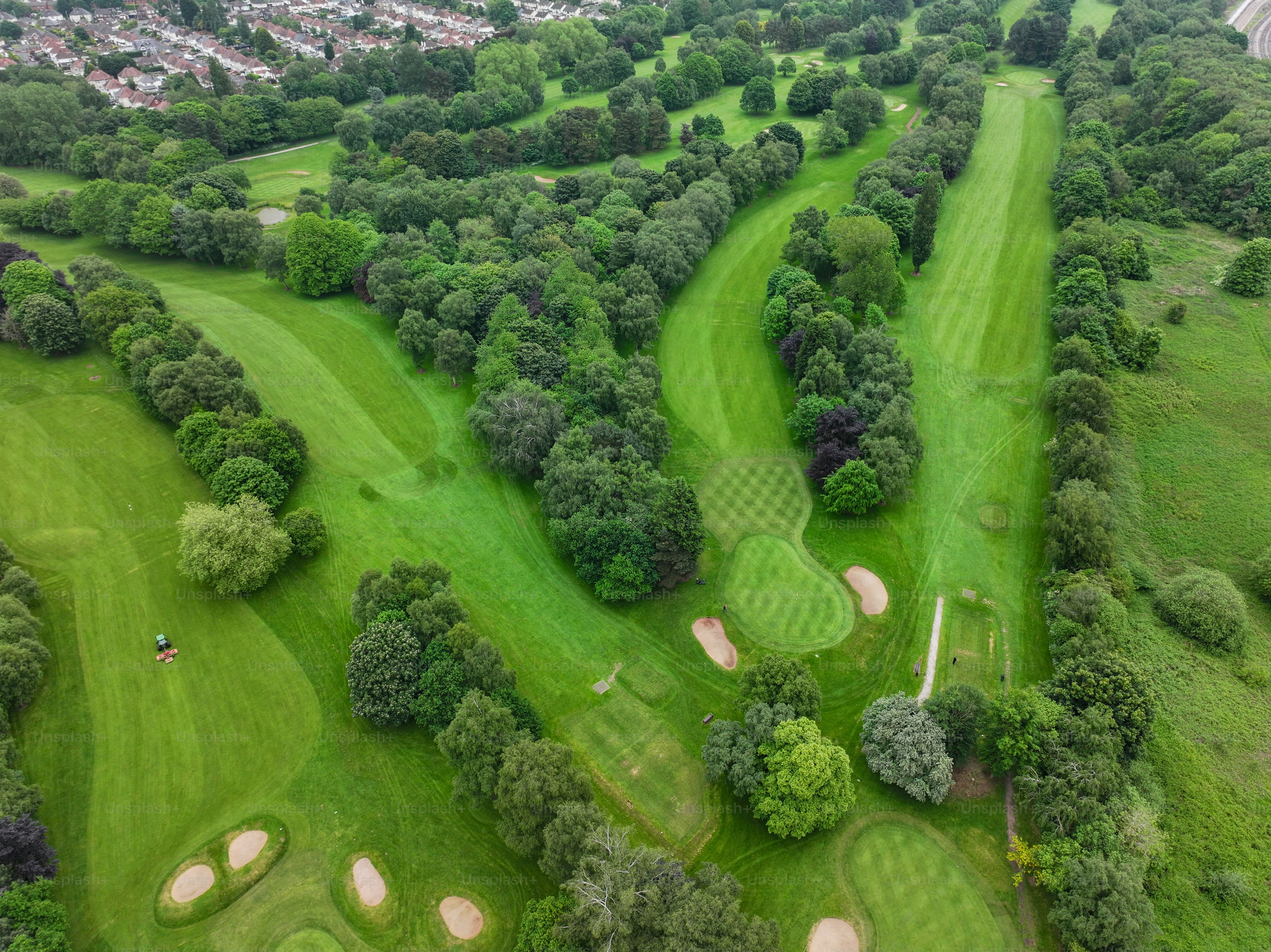 Oxley Park Golf Club in Wolverhampton photo – Blue Image on Unsplash