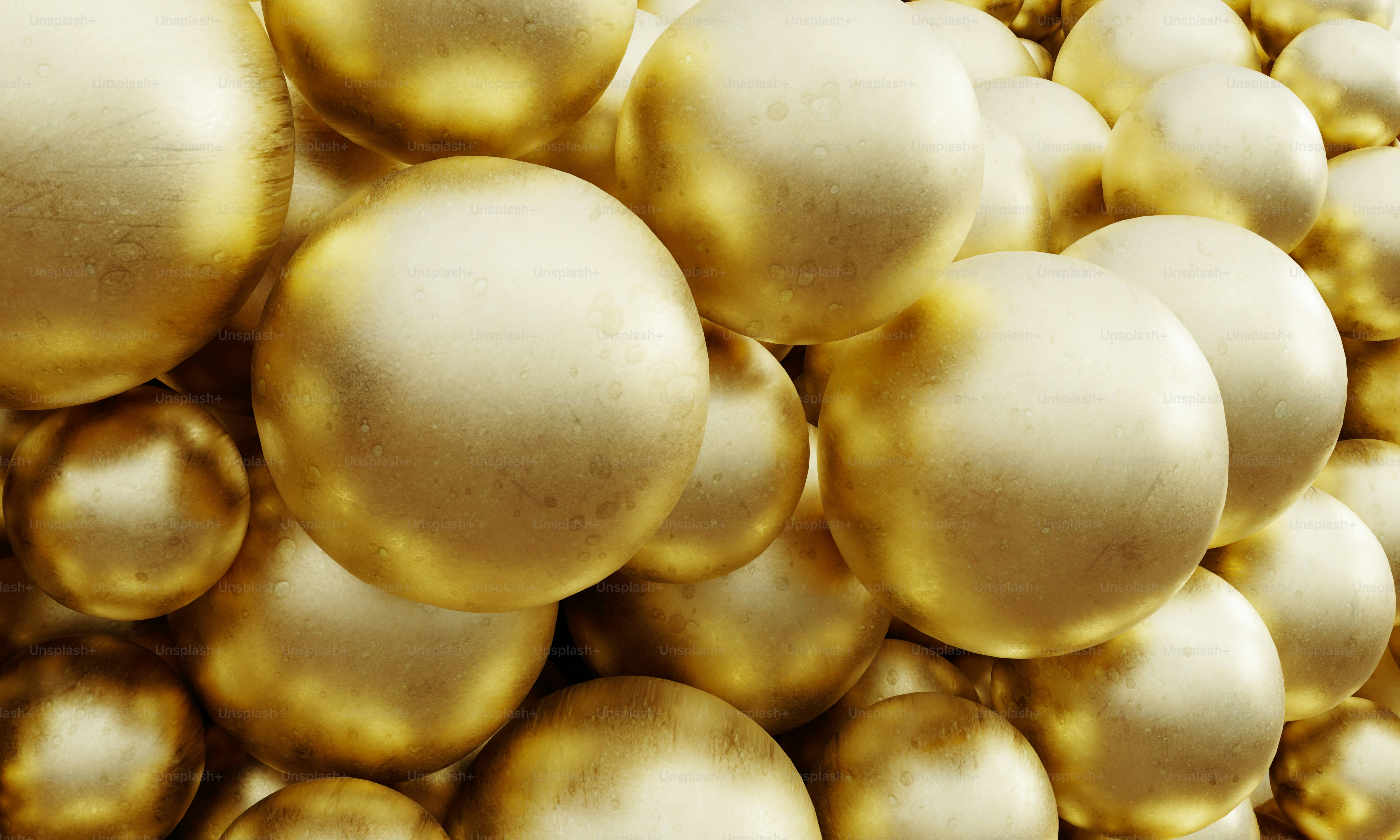 Gold spheres are tightly packed together. photo – Gold Image on Unsplash