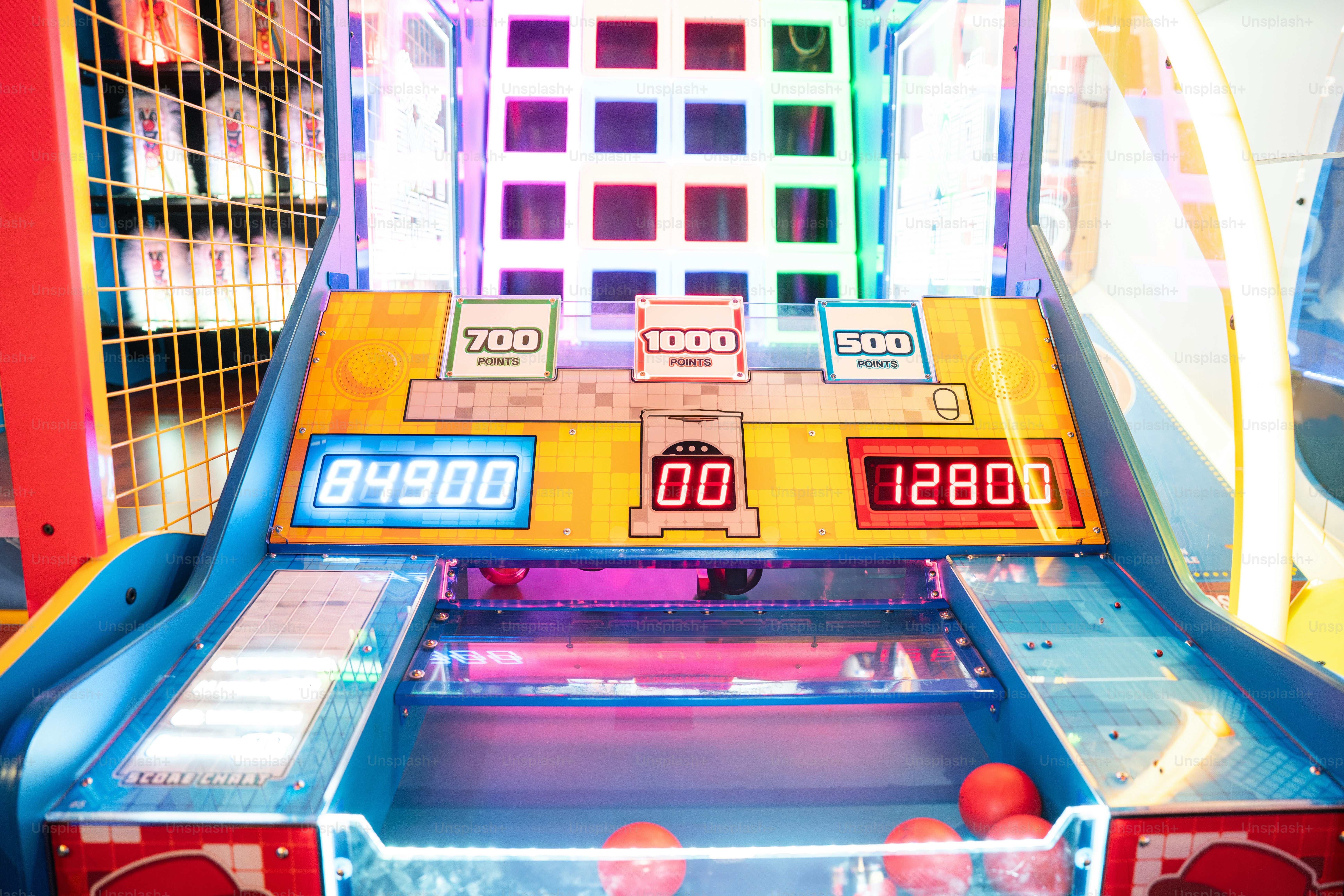 An arcade game is showing points and balls. photo – Gaming Image on ...