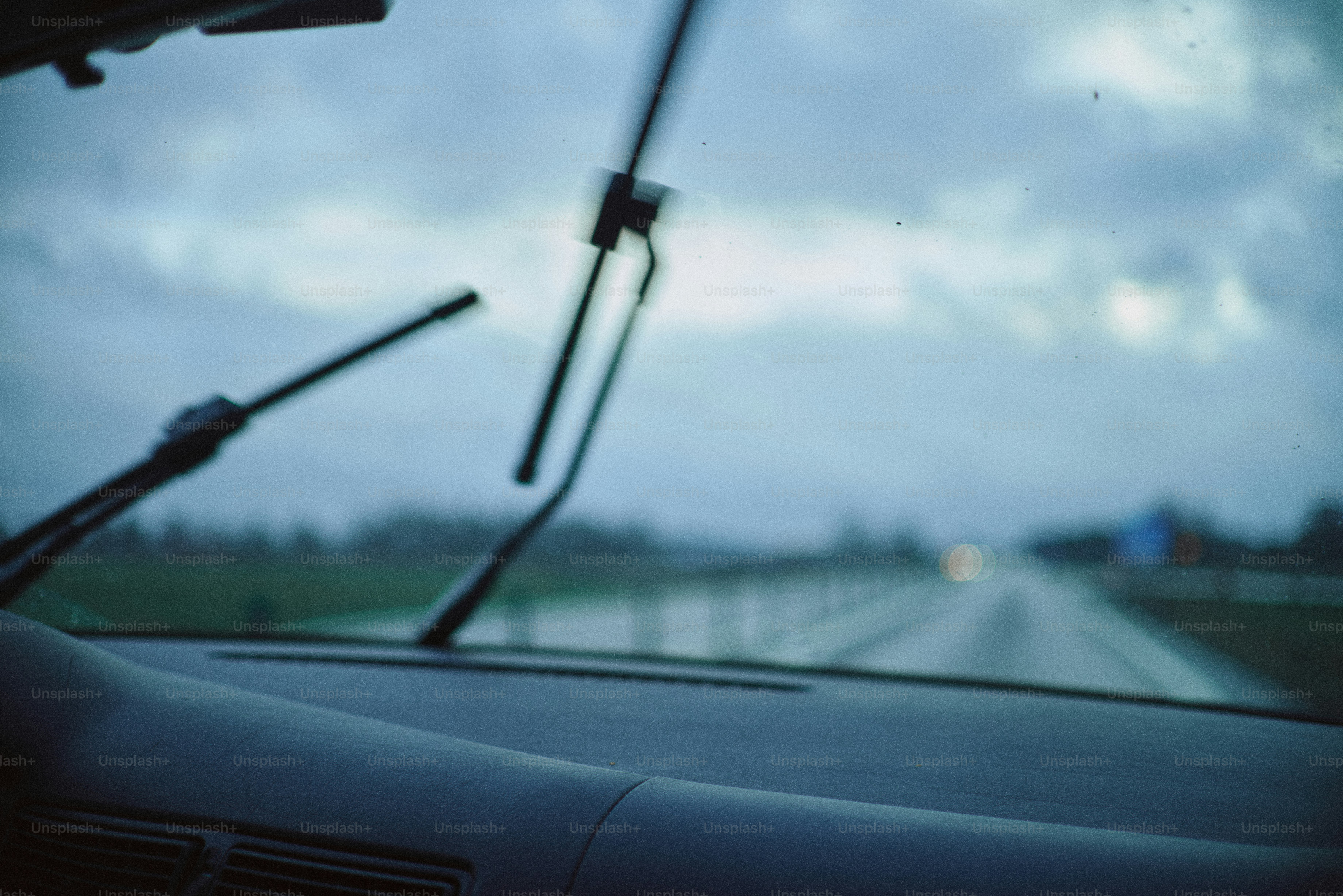 Car Front Windshield Pictures | Download Free Images on Unsplash