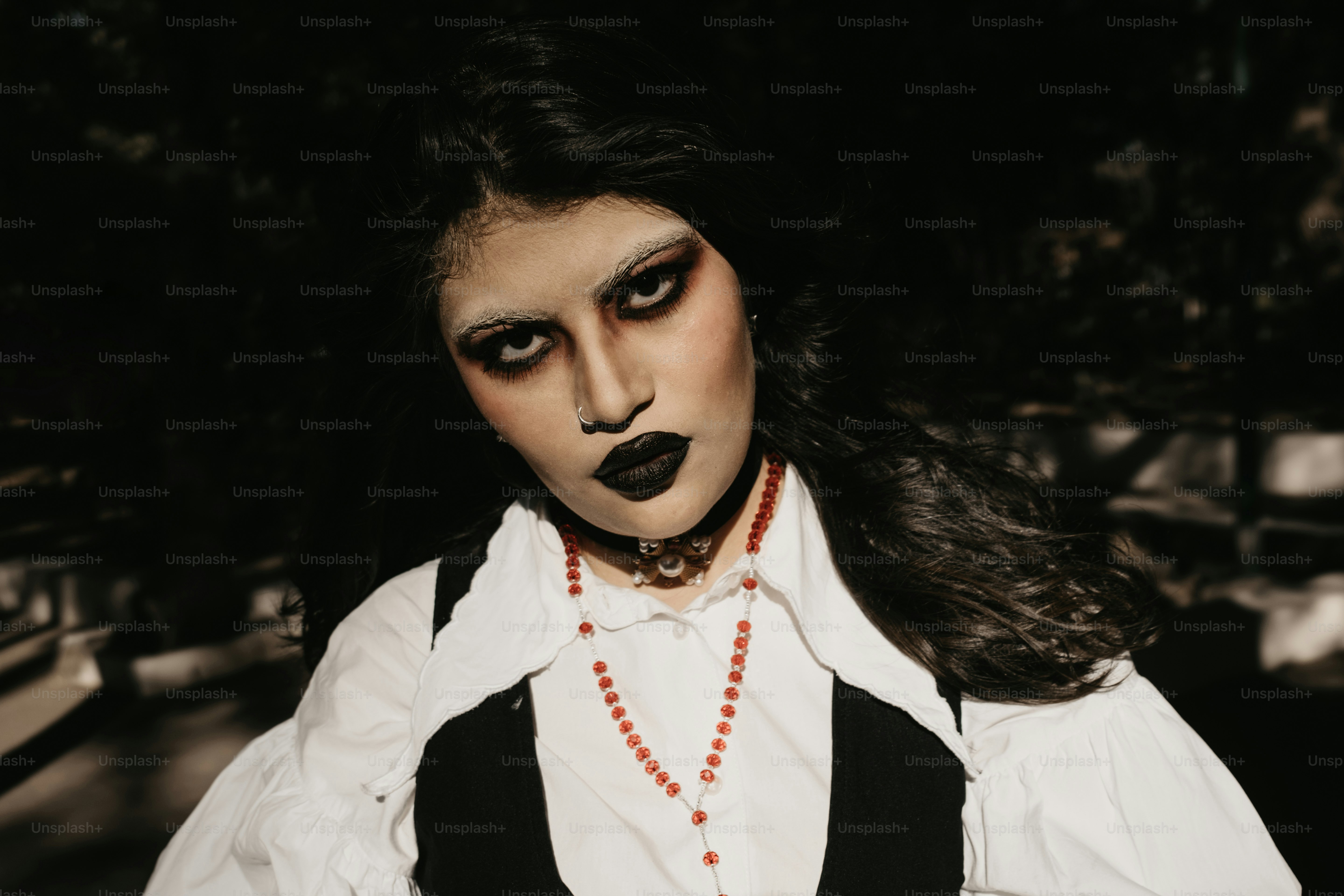 Vampire Pfp Pictures | Download Free Images on Unsplash