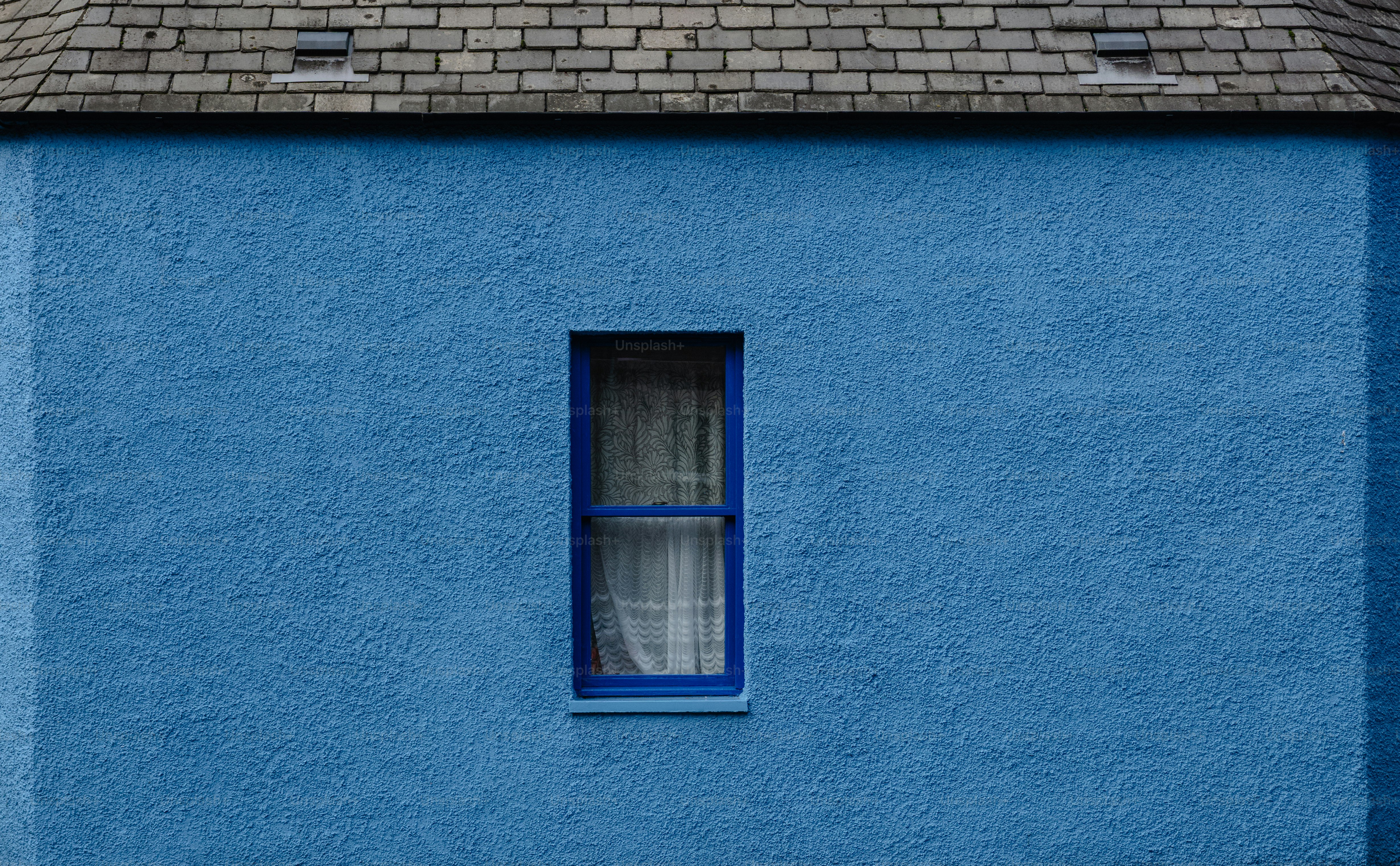 Classic Window Blue Background Pictures | Download Free Images on Unsplash