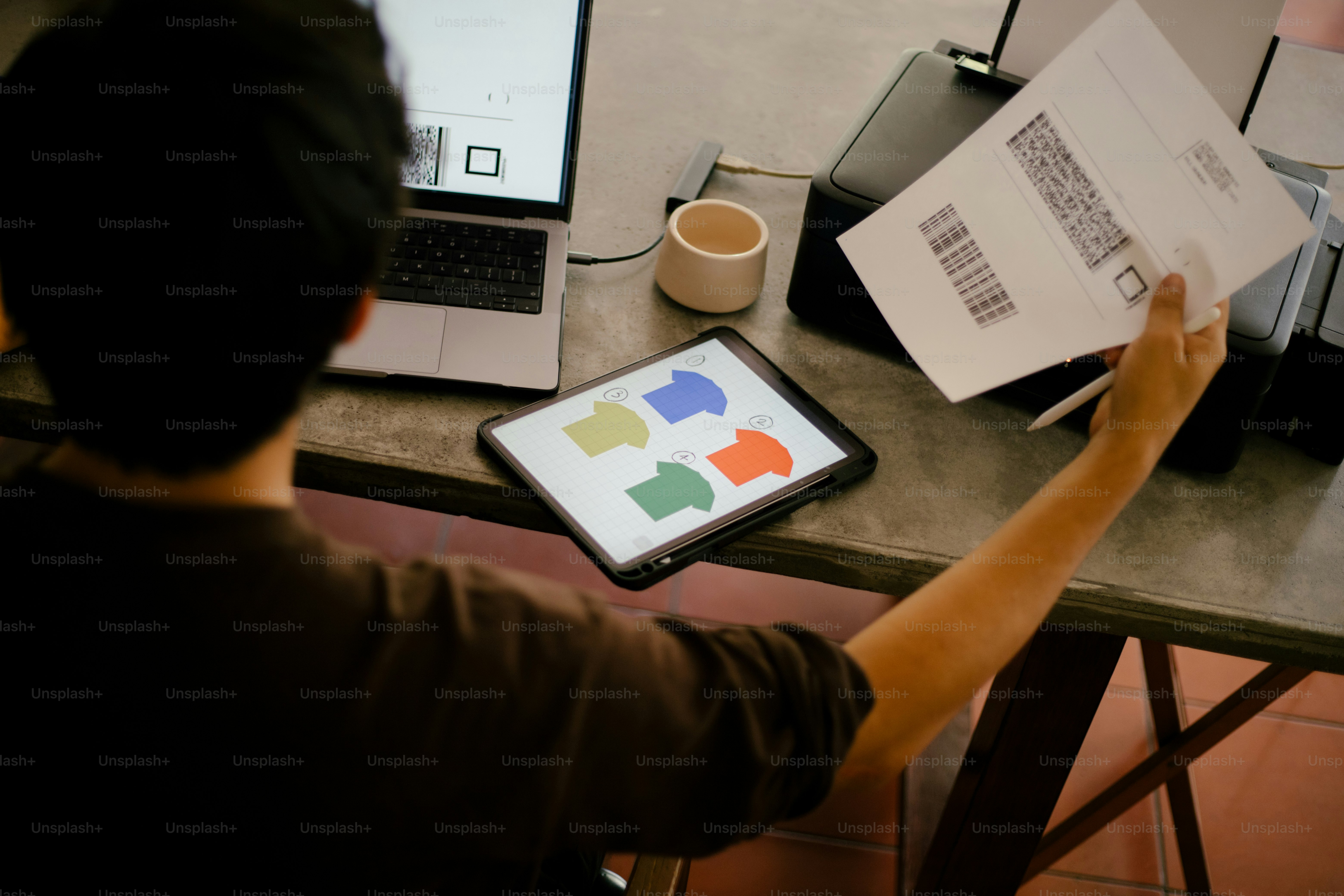 Someone is printing designs off their tablet. photo – Graphic design ...