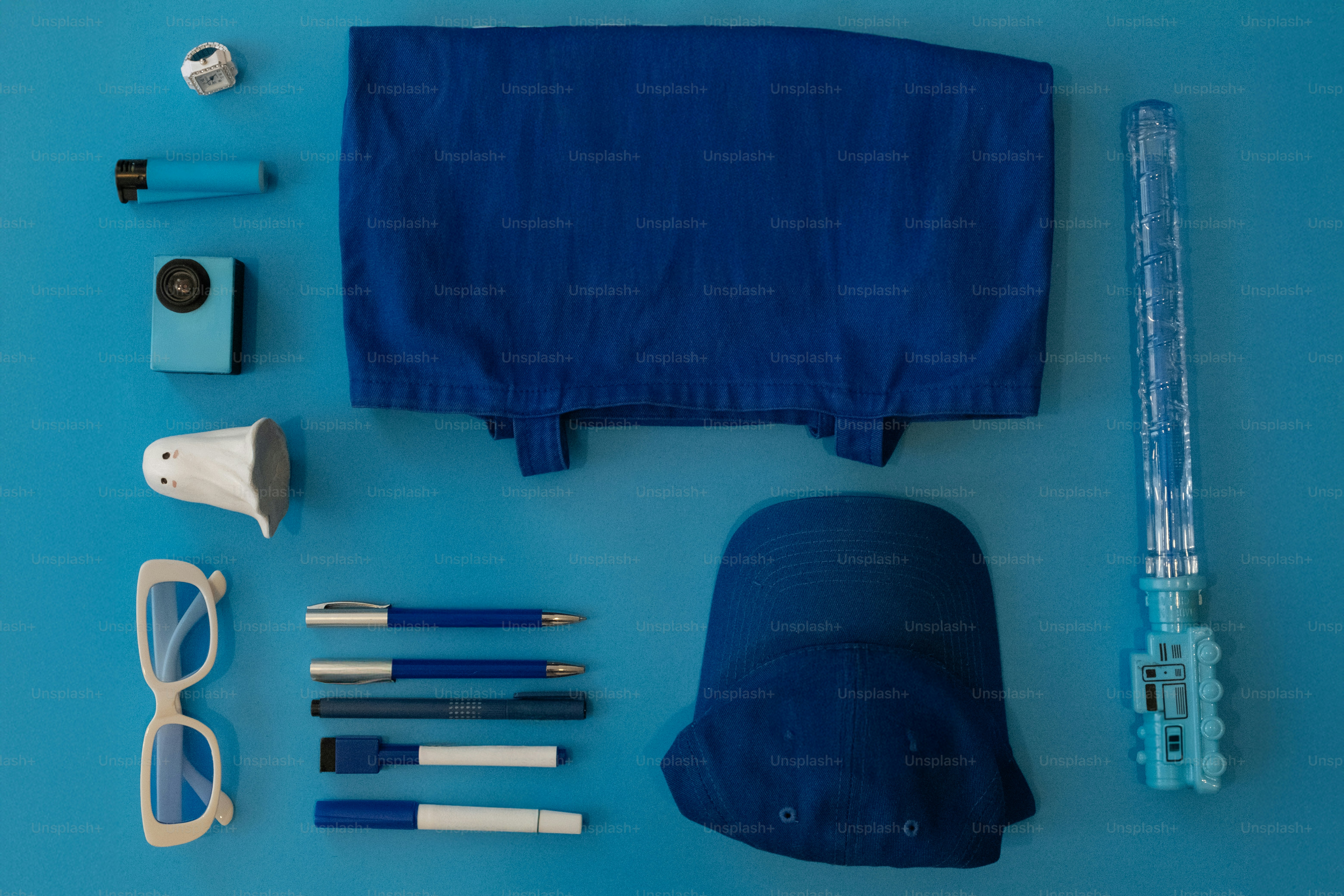 Objects in various shades of blue are arranged. photo – Fashion Image ...