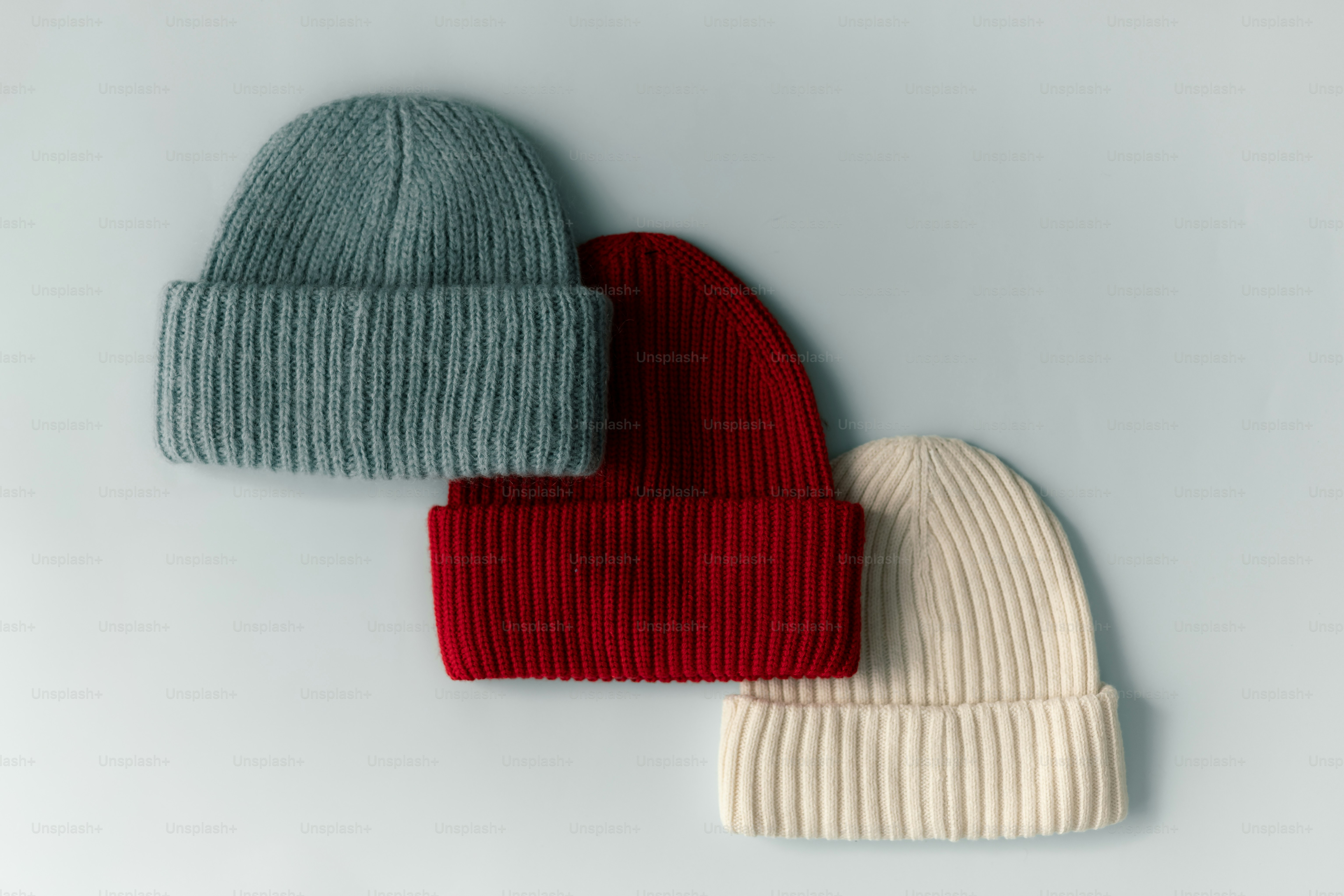 Red hooded scarf with fringe detail photo – Fashion Image on Unsplash