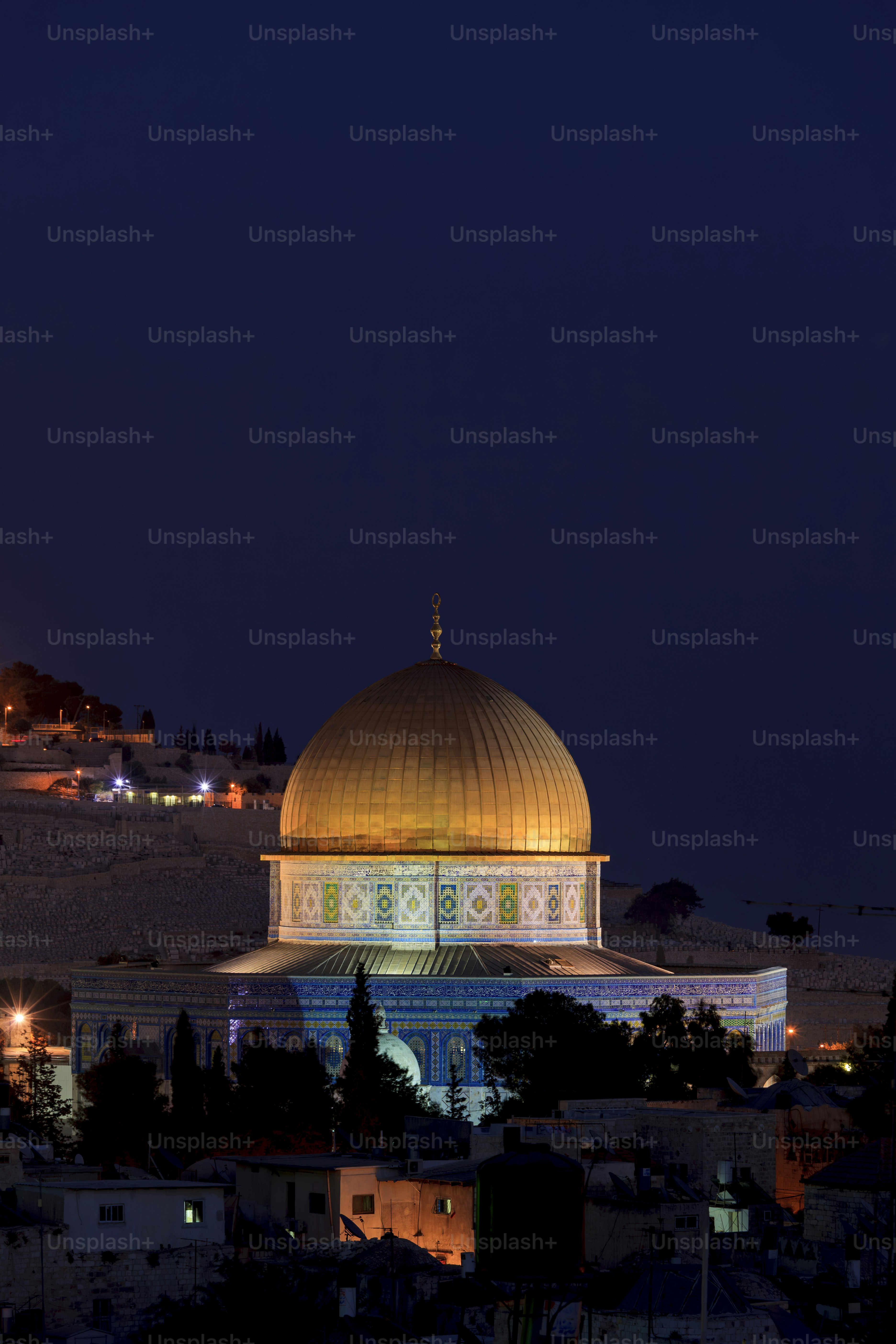 The Dome of the Rock on the Temple Mount in the Old City of Jerusalem ...