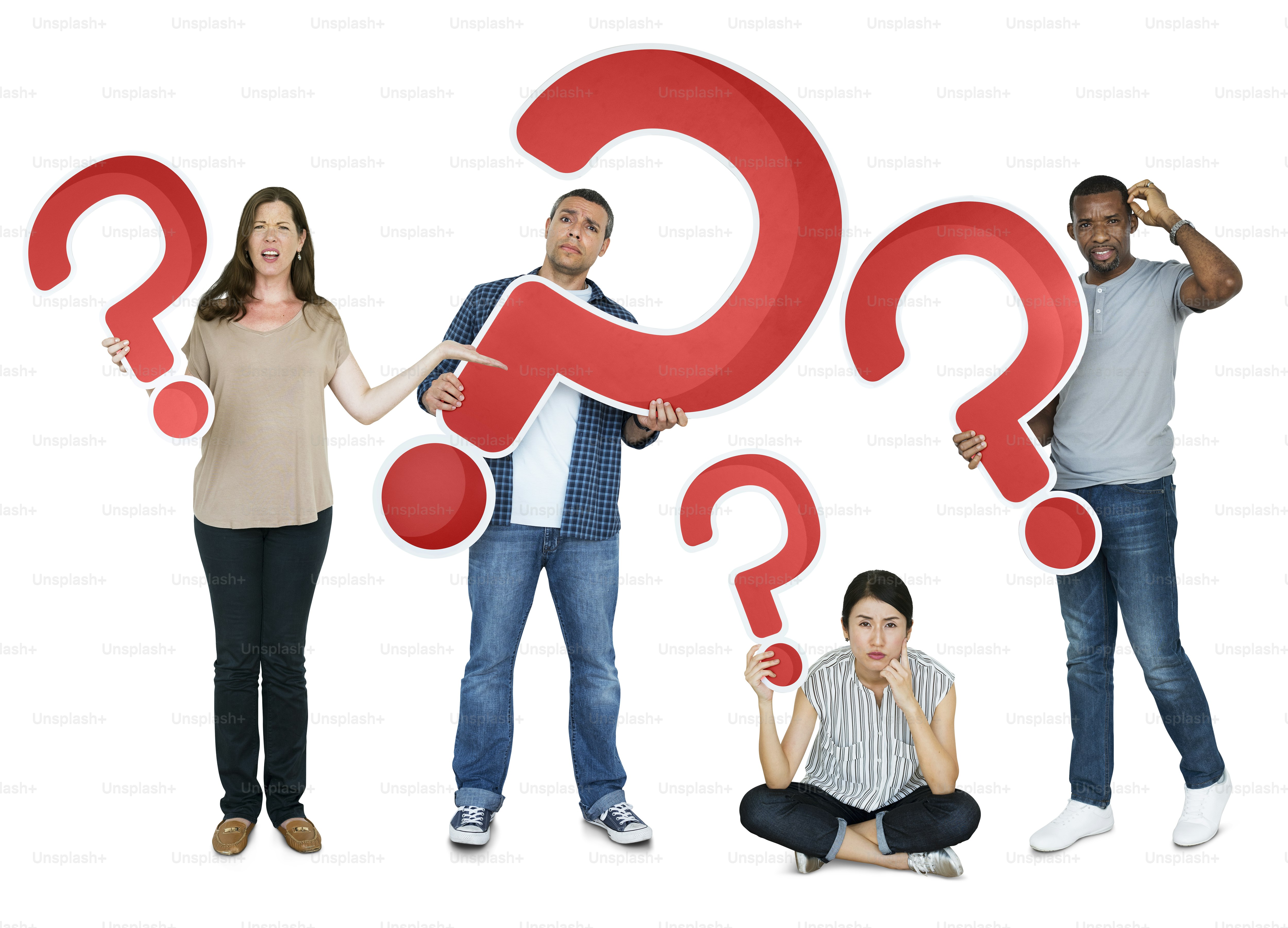 Diverse people holding question mark icons photo – People Image on Unsplash