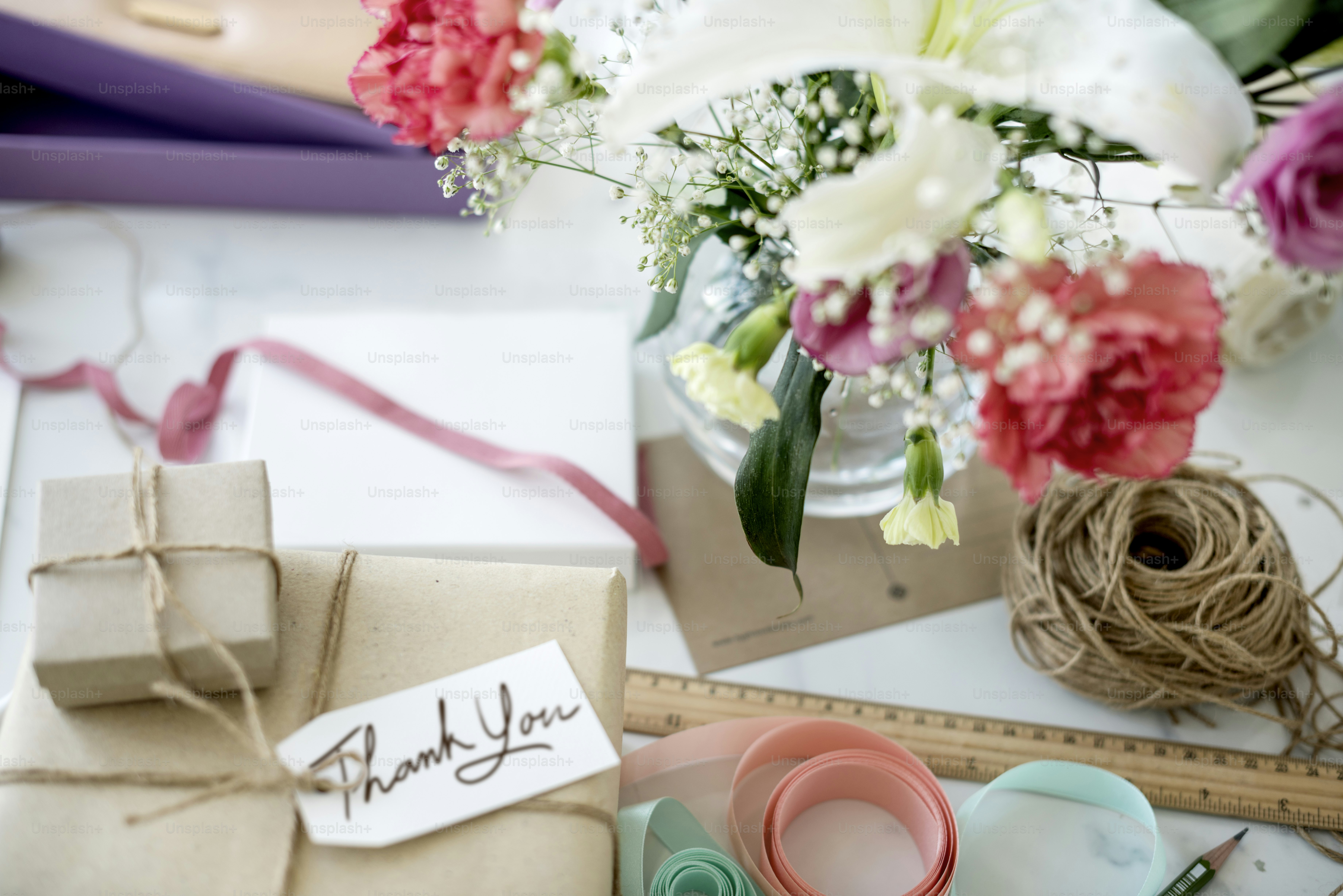 Gift Packing Present Creative Ideas Simplify Concept photo – Flowers ...