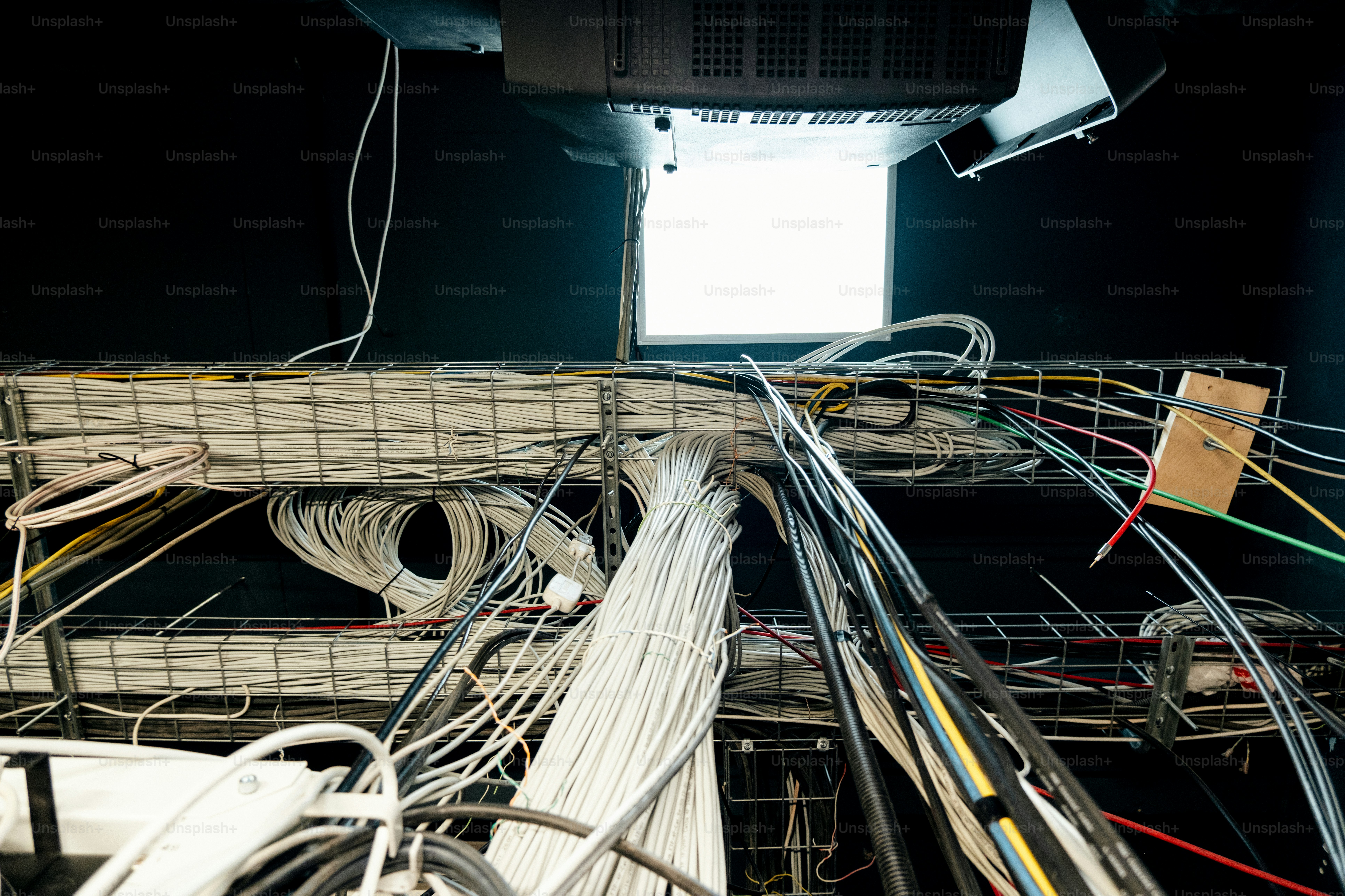 Multiple servers in a data center rack photo – Technology Image on Unsplash
